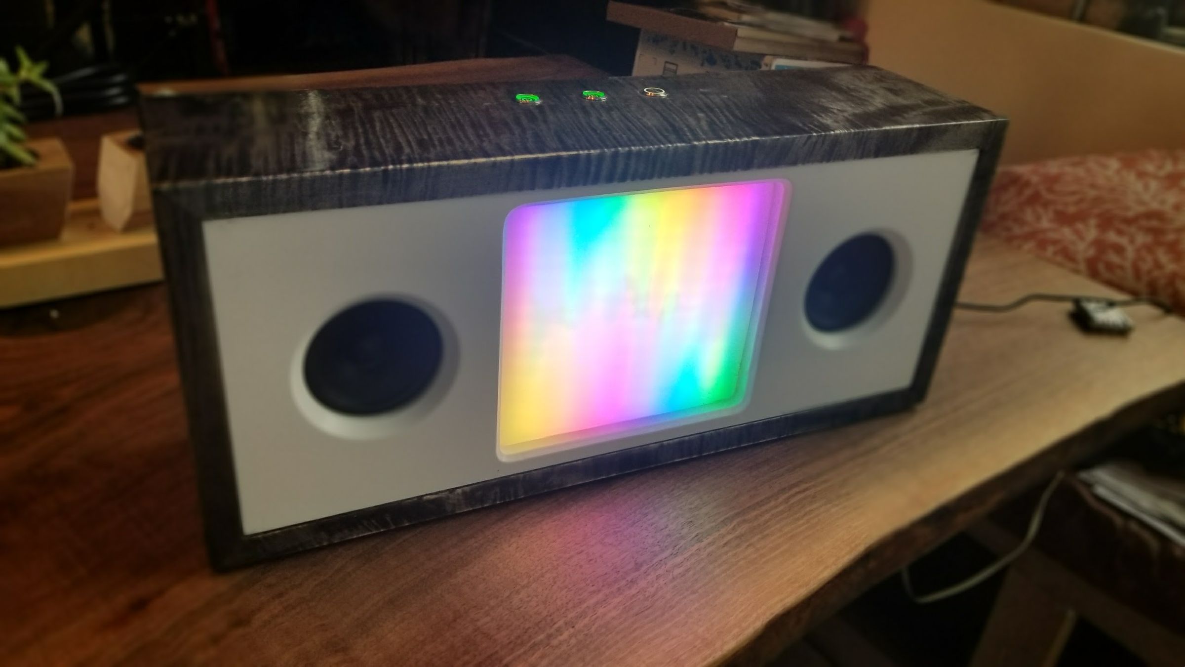 Bluetooth Speaker W/ Music-Reactive LED Matrix : 12 Steps (with ...