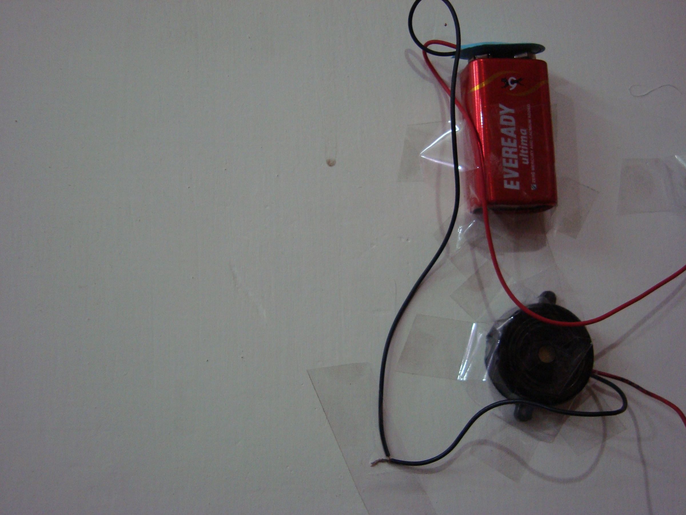 Easy Door Alarm! : 3 Steps - Instructables