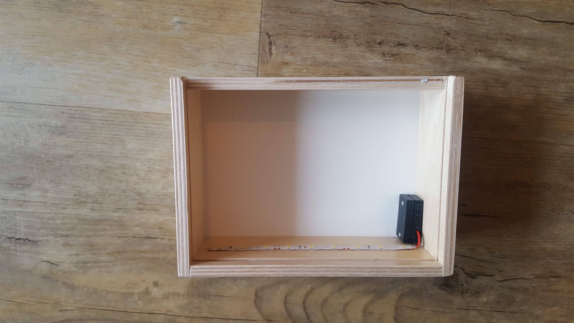 Own Design Switchable Silhouette Light : 5 Steps - Instructables