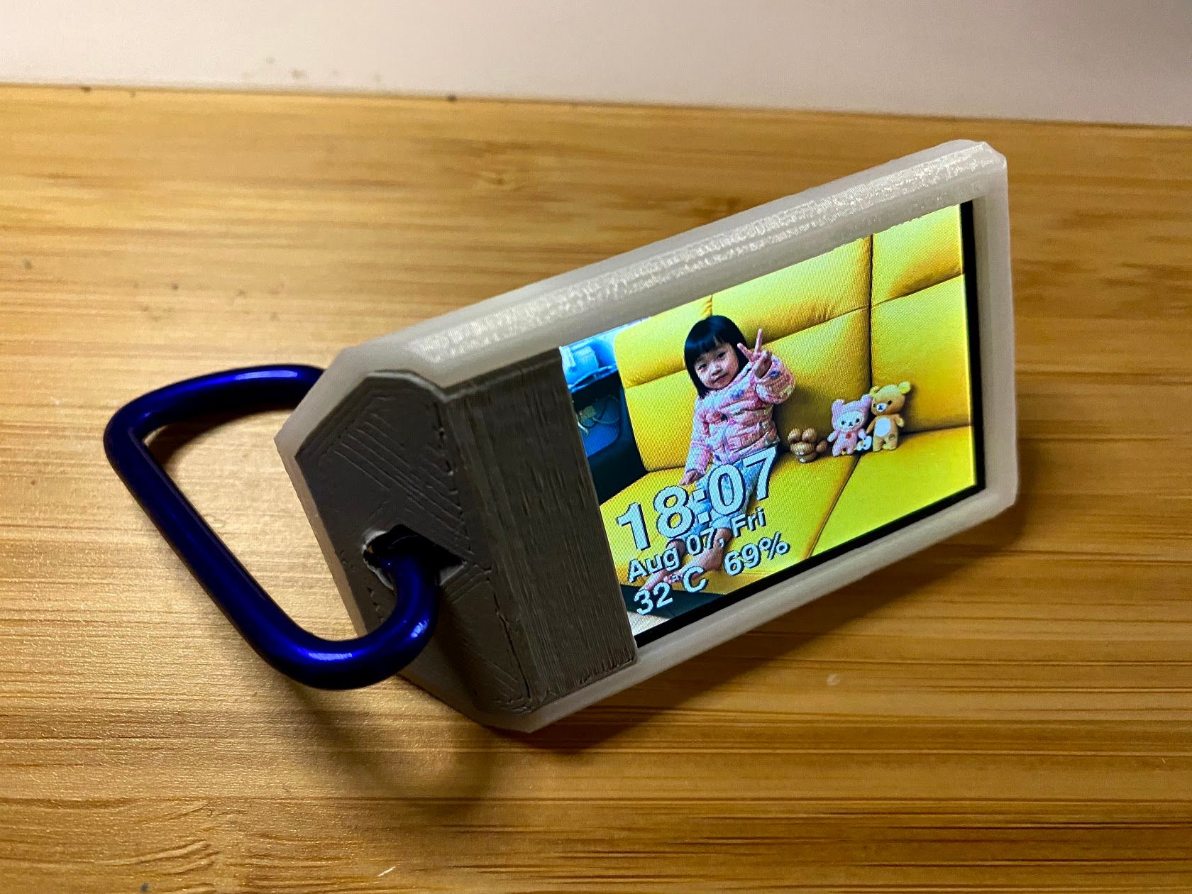 Portable IoT Display : 6 Steps (with Pictures) - Instructables