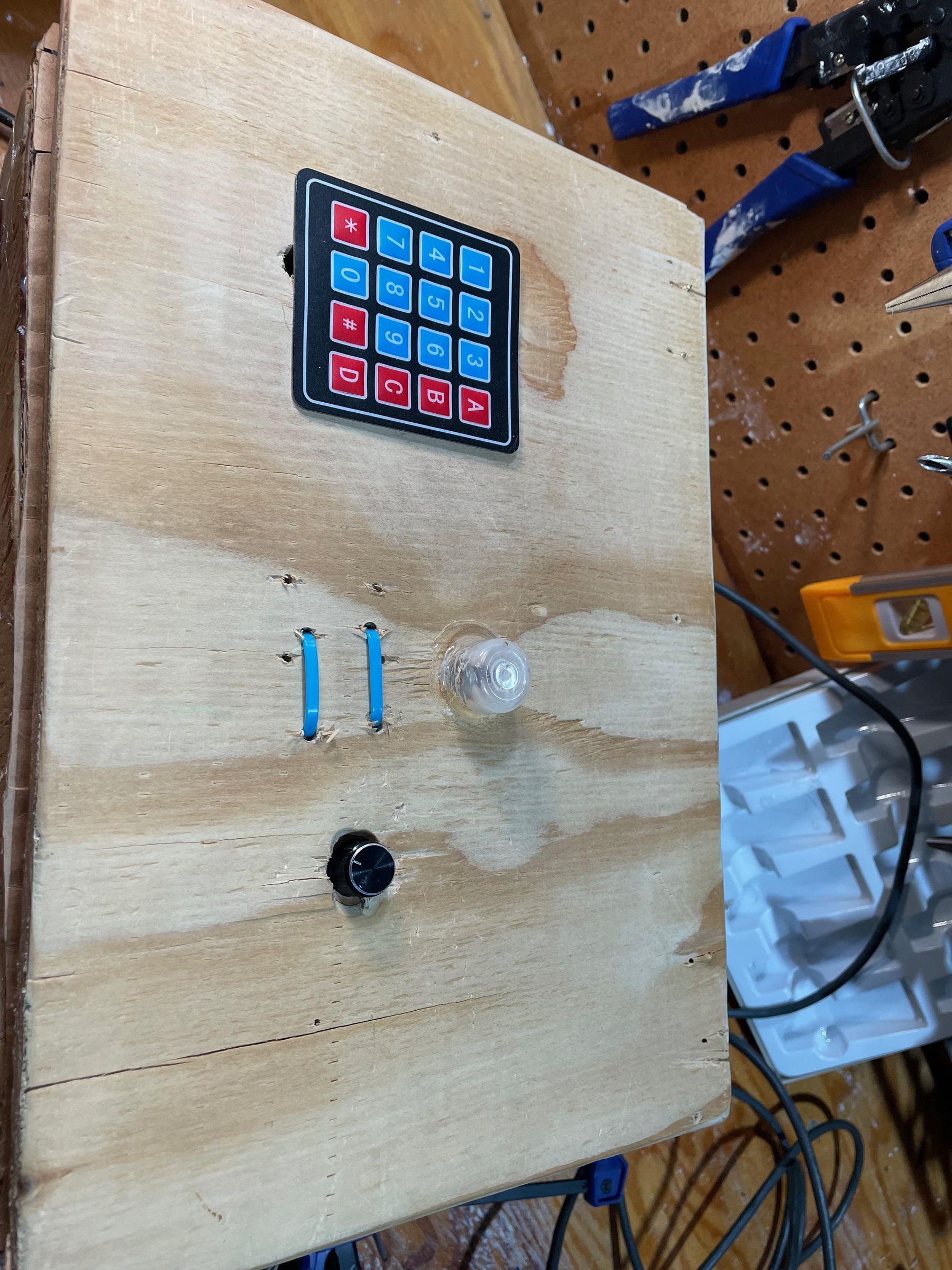 The Ultimate Electronic Puzzle Box : 11 Steps - Instructables
