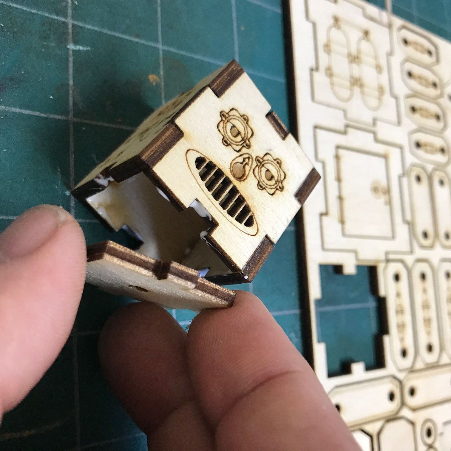 I Robot !!! : 9 Steps (with Pictures) - Instructables