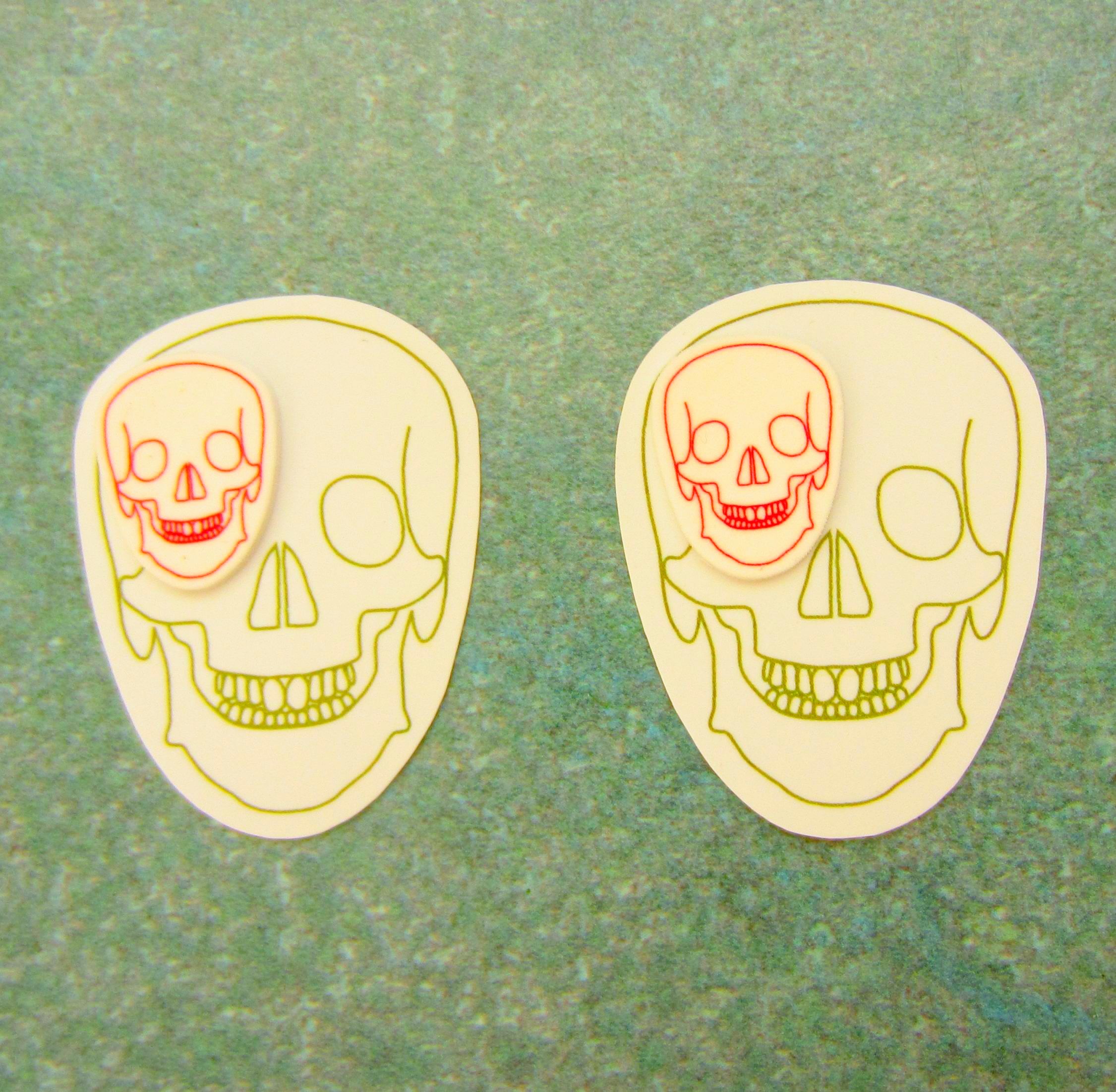 Jewellery With Shrinky Dinks and Doming Resin : 6 Steps - Instructables