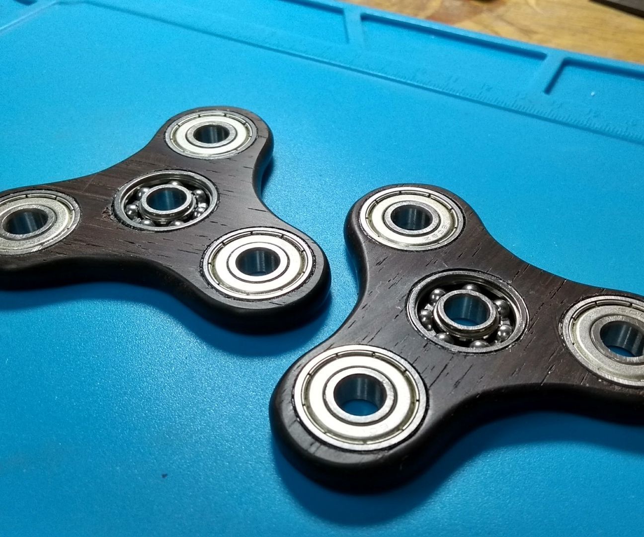 Jeffo's DIY Wooden Fidget Spinner : 10 Steps (with Pictures ...