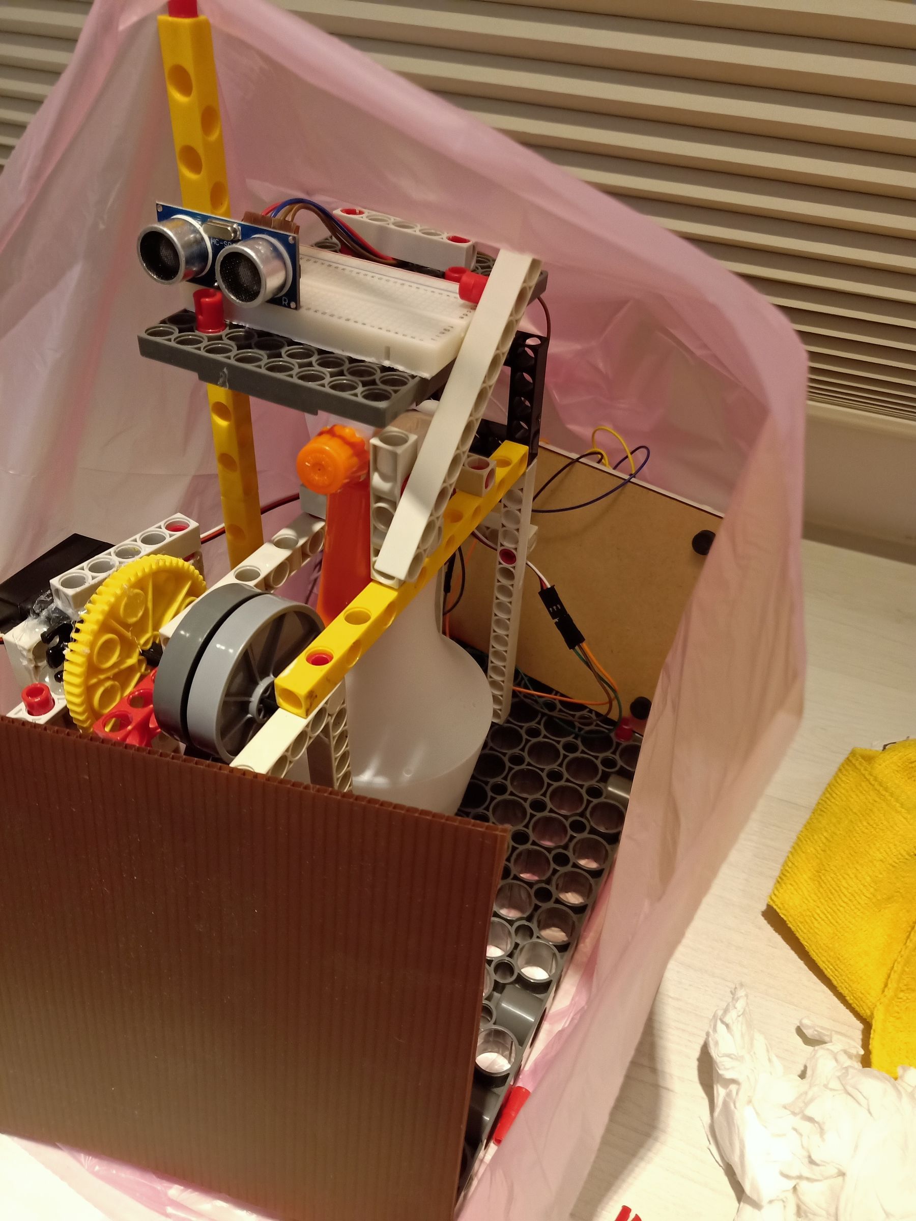 Auto Alcohol Sprayer : 3 Steps - Instructables