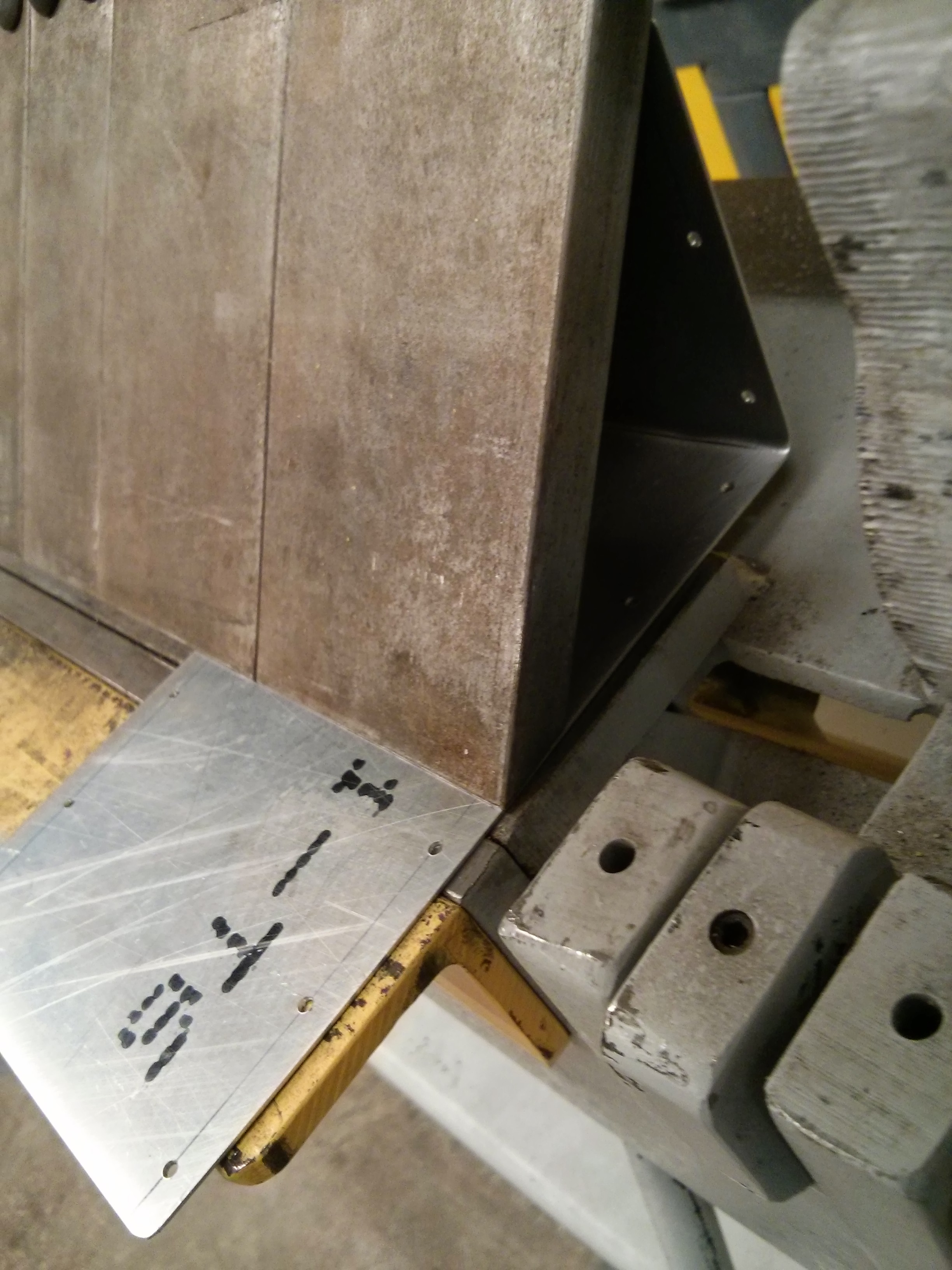 A Riveted Metal Box With Lid : 11 Steps - Instructables