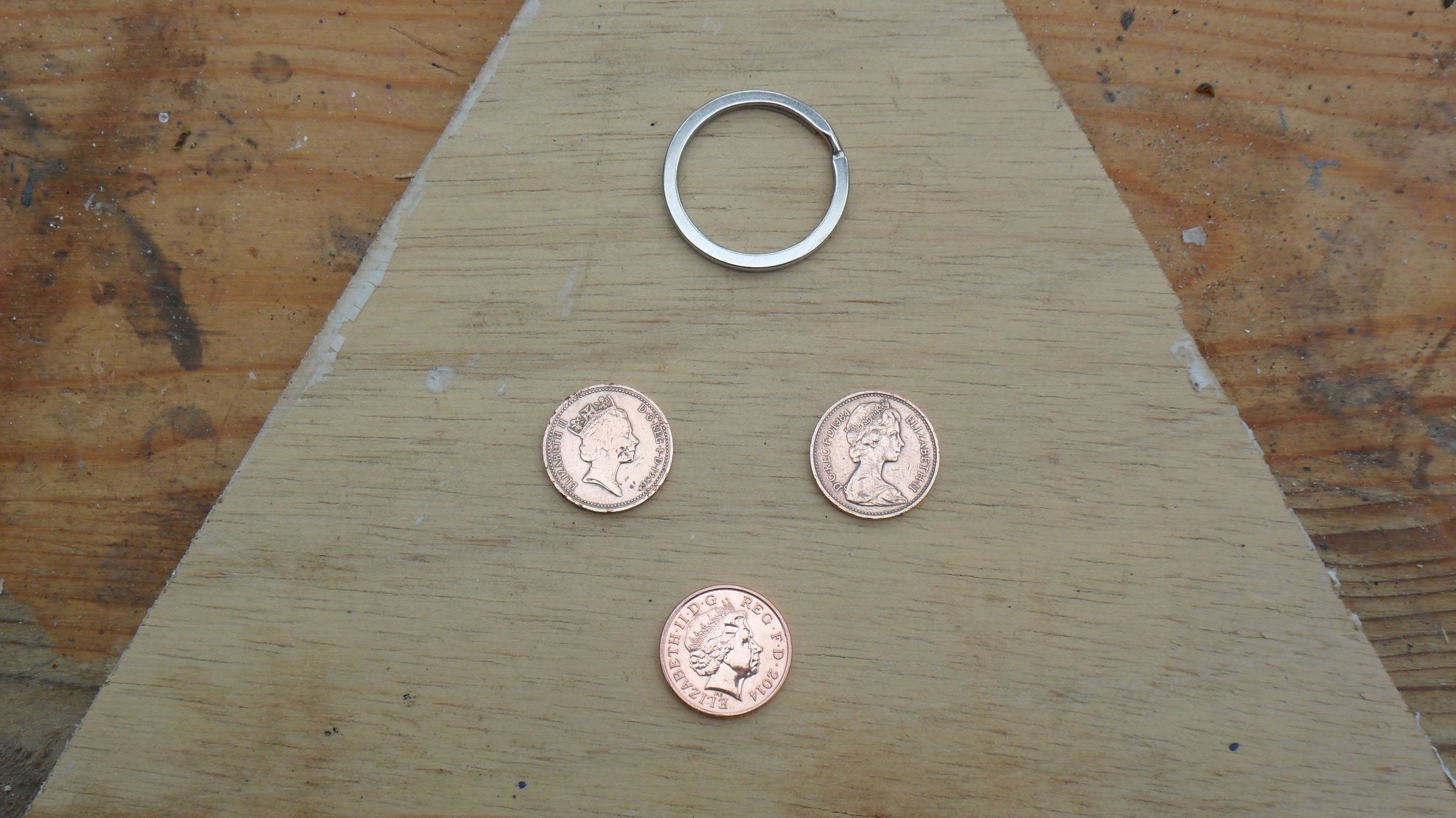 Memory Coin Keyring : 5 Steps - Instructables