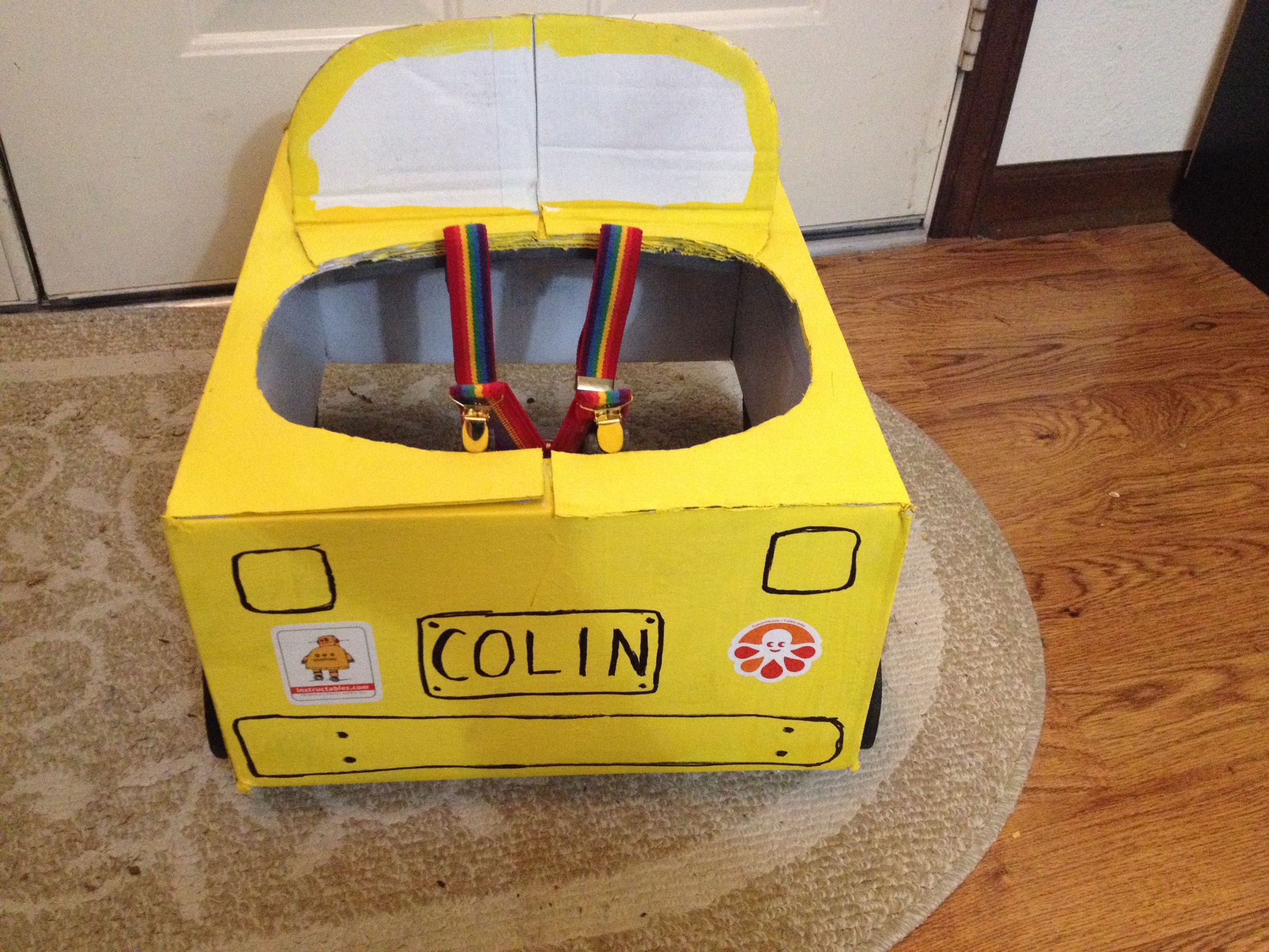 Quick and Easy Last Minute Taxi Costume - Instructables