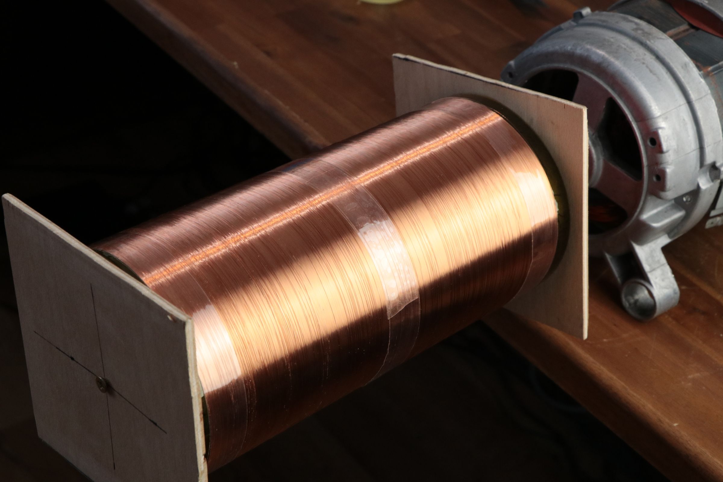 Make Your Own Tesla Coil : 5 Steps (with Pictures) - Instructables
