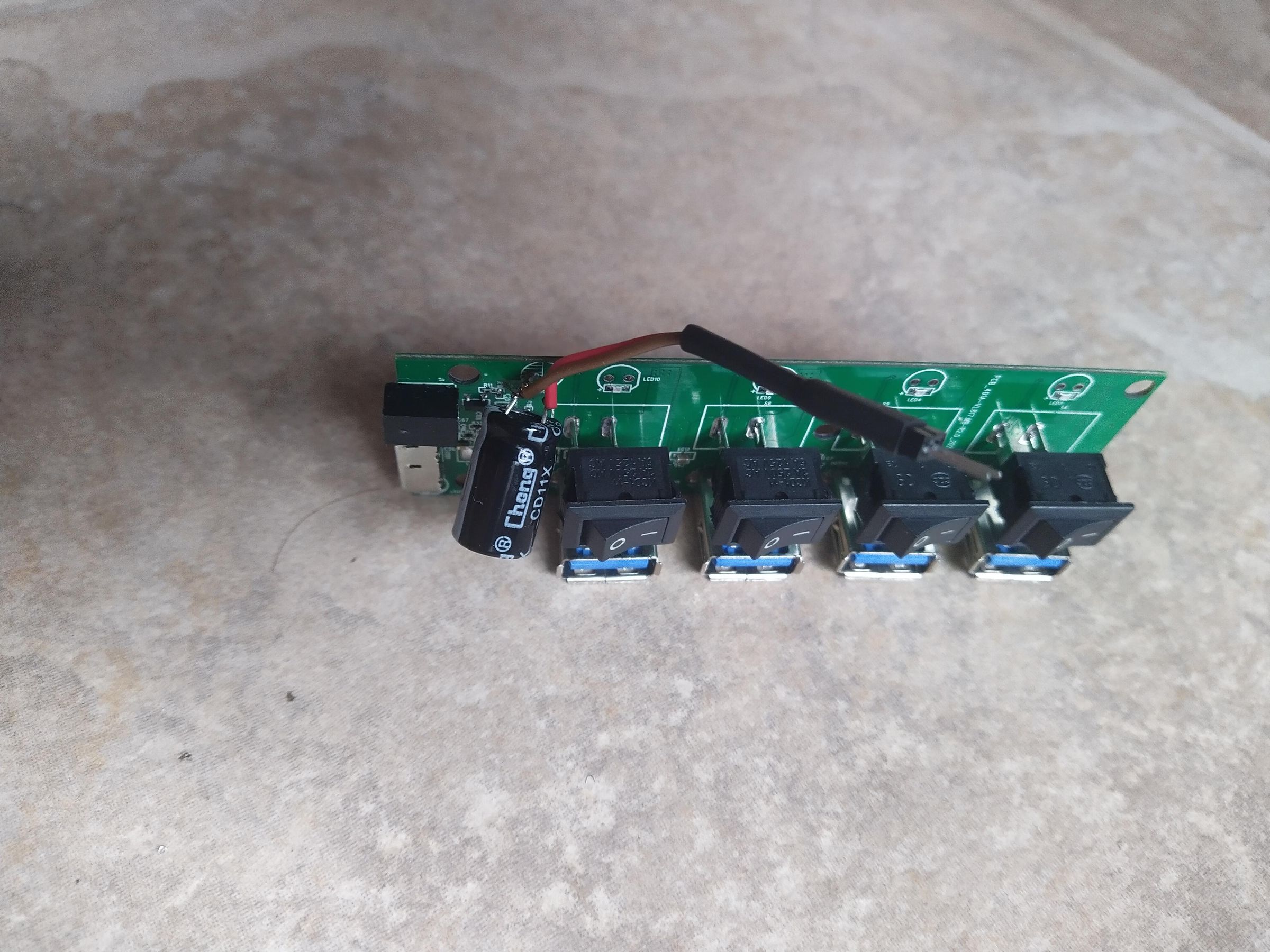 PoorNAS: DIY USB JBOD Hotswap Storage 4 Bay 2.5" 20TB HDD Enclosure : 6 ...