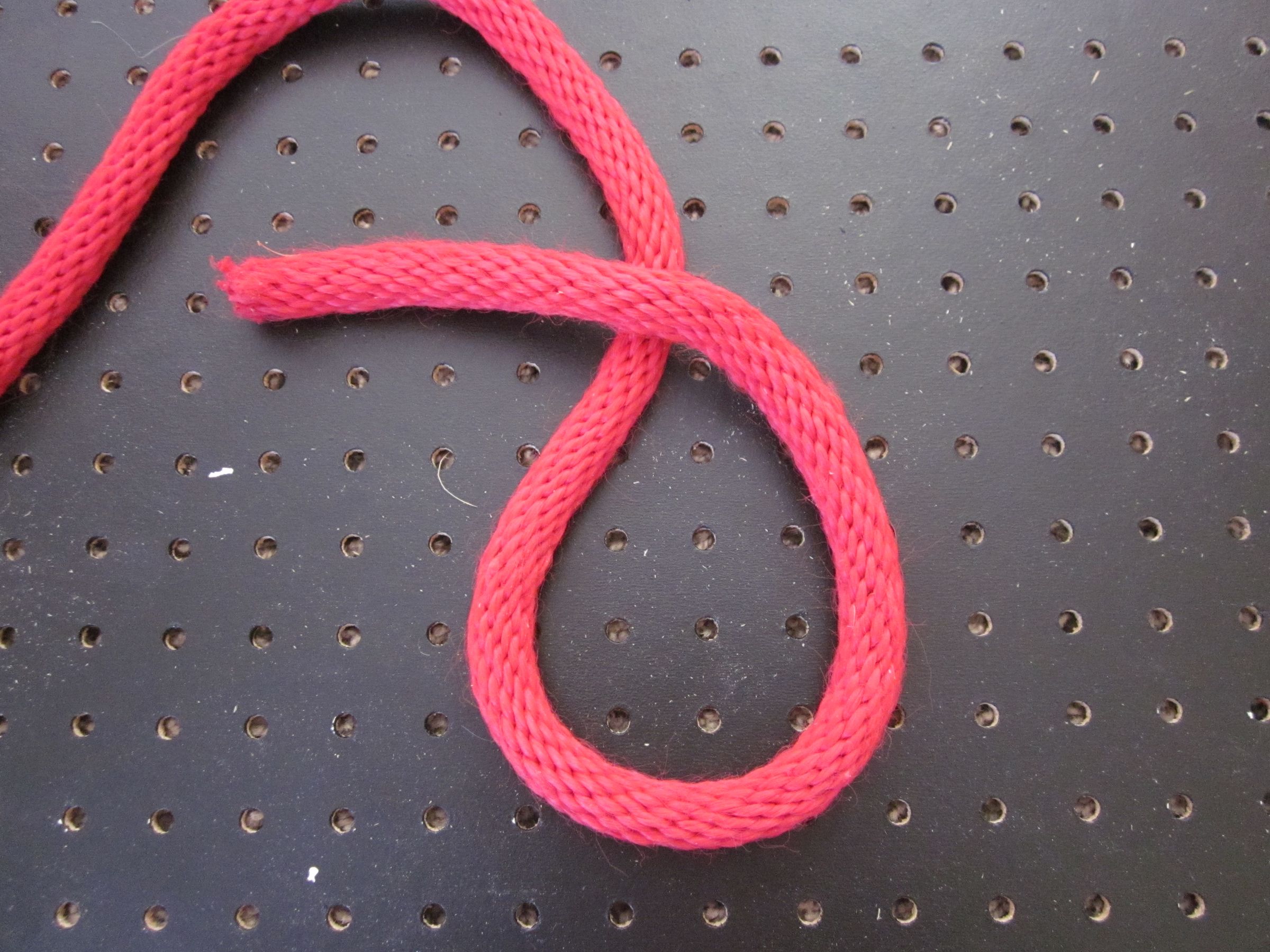 Part 1 of My Knot Series: the Overhand Knot (with Pictures) - Instructables