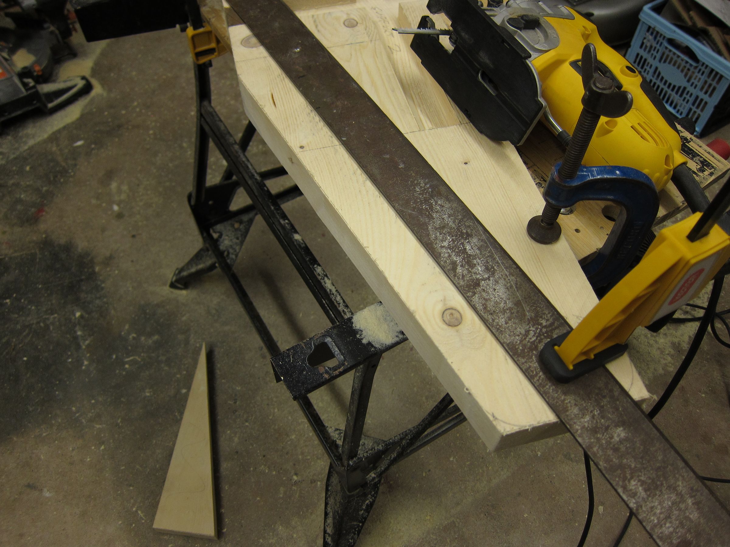 Tension Series - Floating Bed : 9 Steps (with Pictures) - Instructables