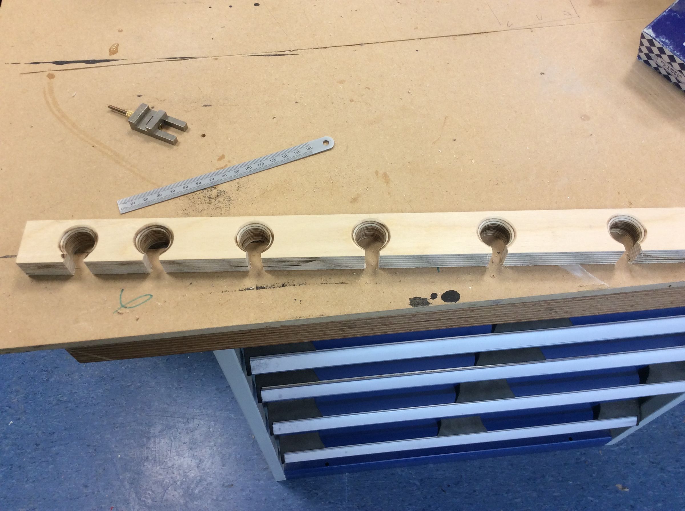 Garden Tool Box : 8 Steps (with Pictures) - Instructables