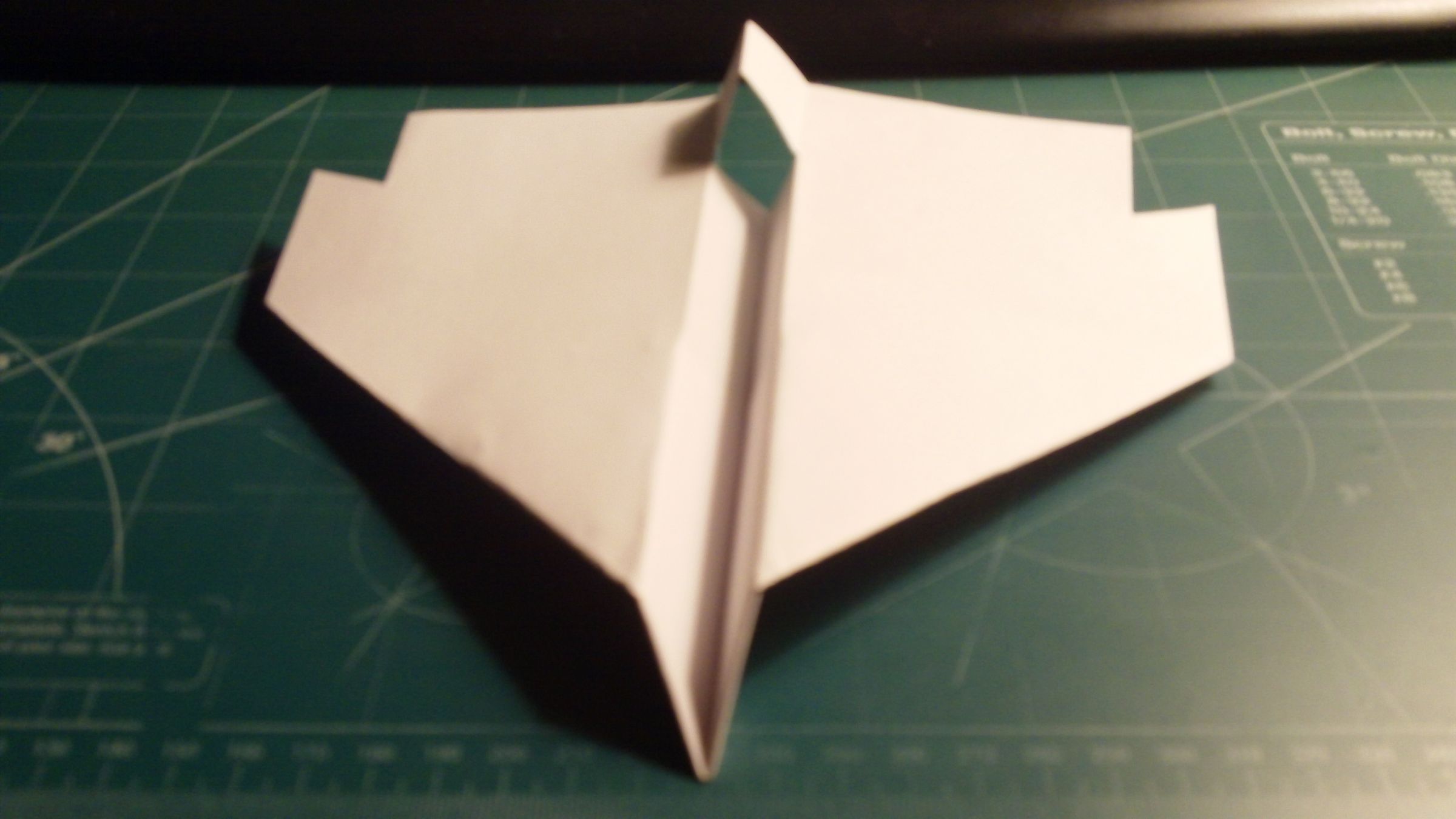 How to Make the Leopard Paper Airplane : 8 Steps - Instructables