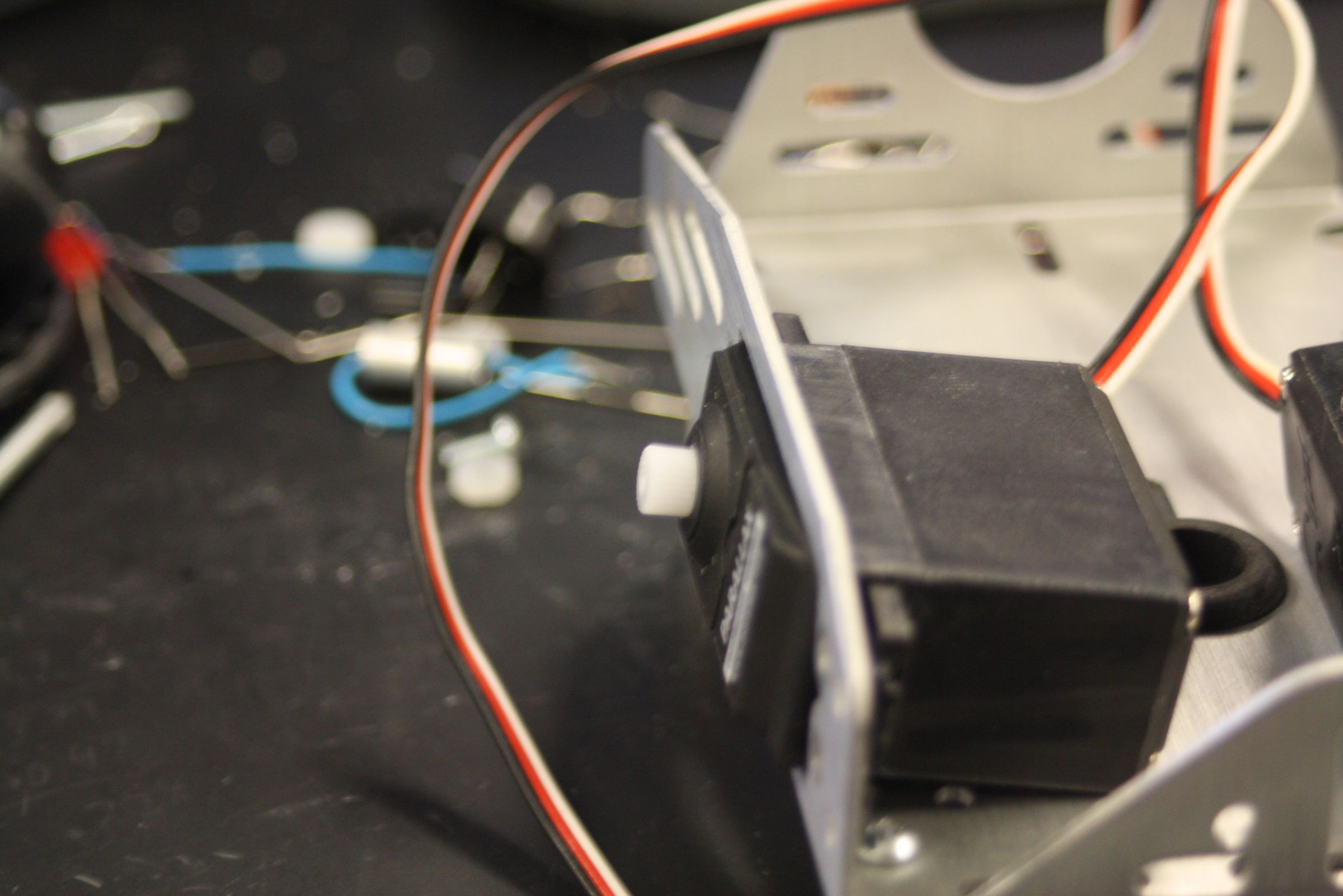 Boe-Bot: Obstacle Avoidance Robot : 6 Steps - Instructables