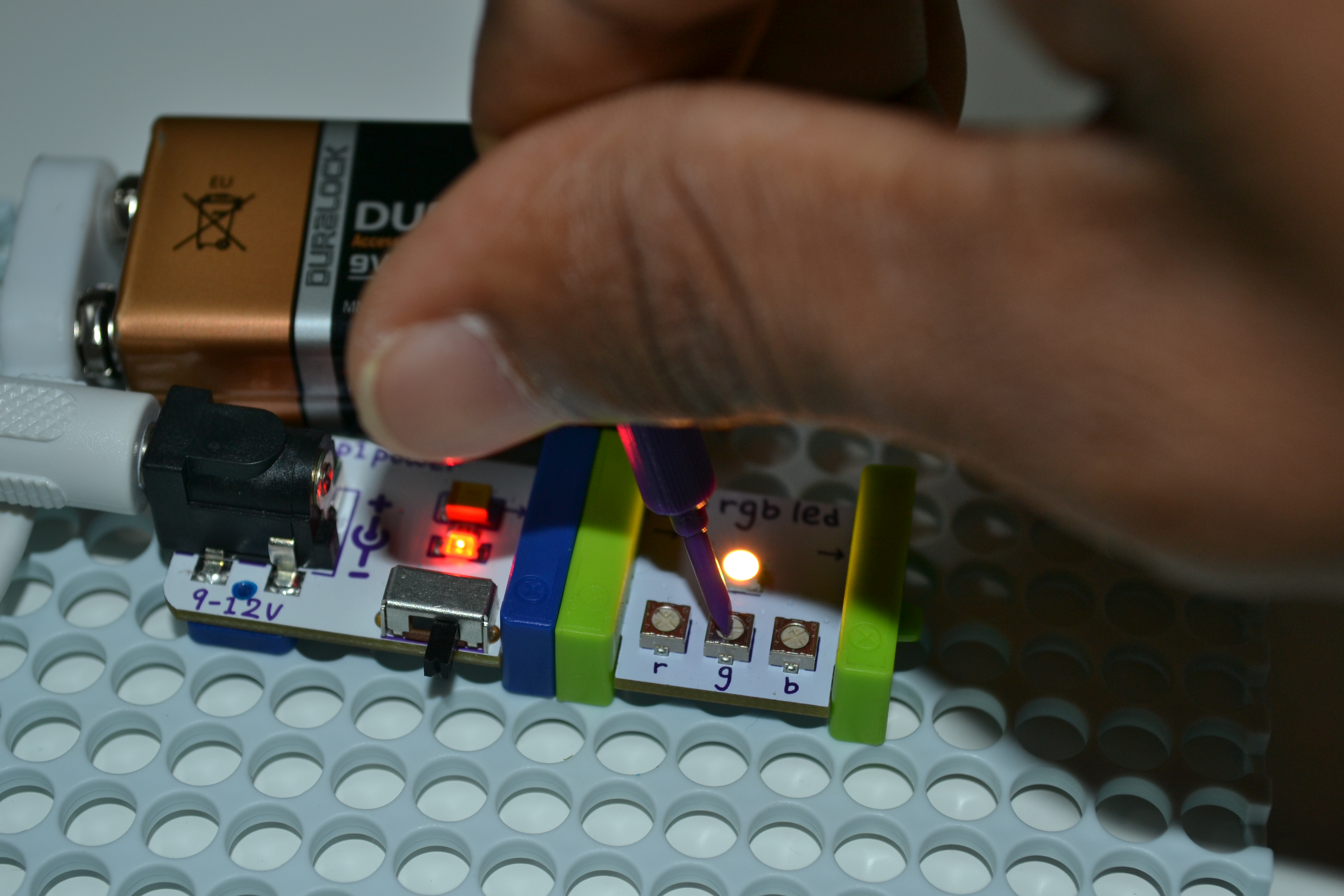 Como Encender Un Led RGB Con Littlebits : 3 Steps - Instructables