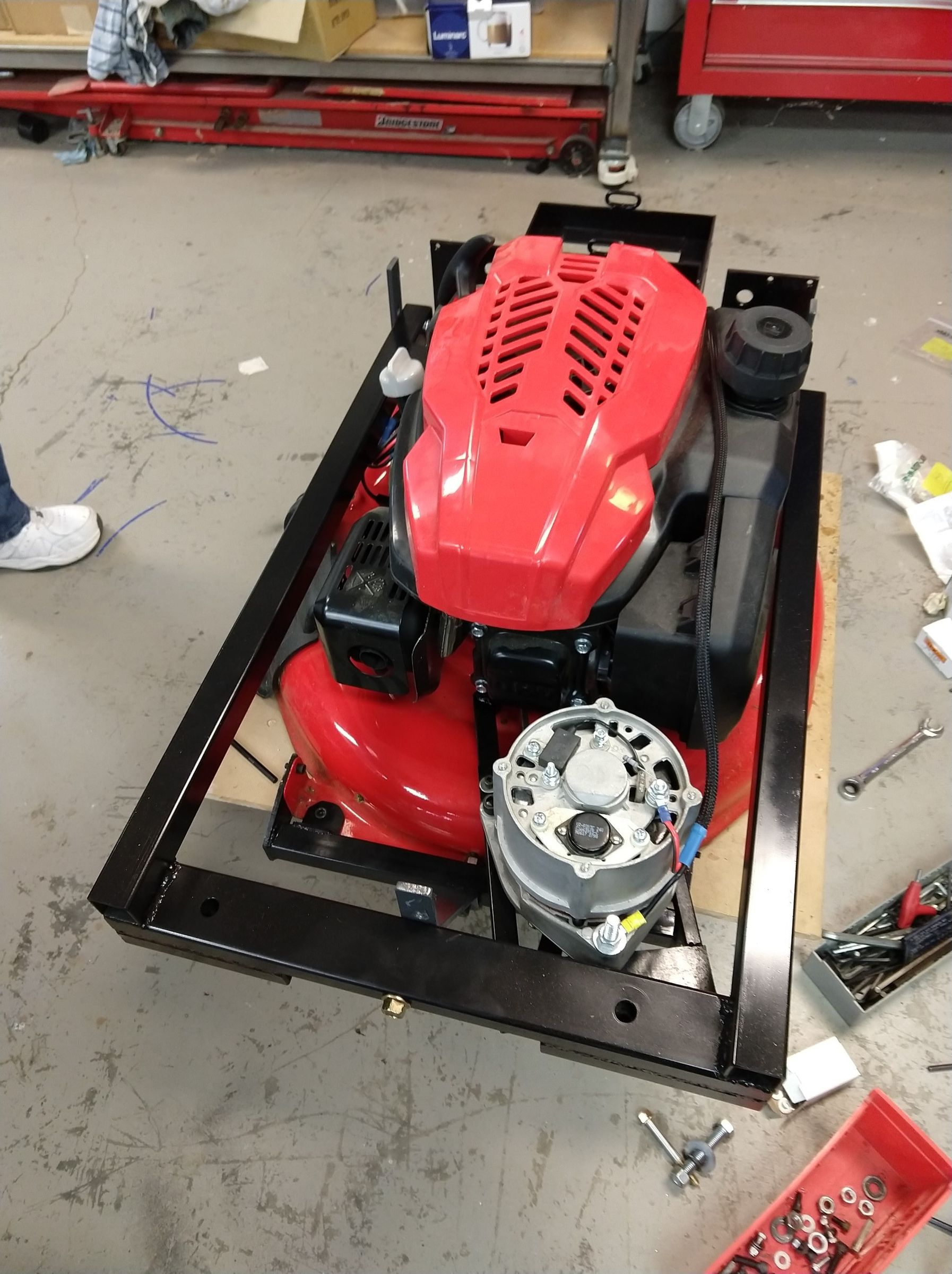 Remote Control Lawn Mower : 7 Steps (with Pictures) - Instructables