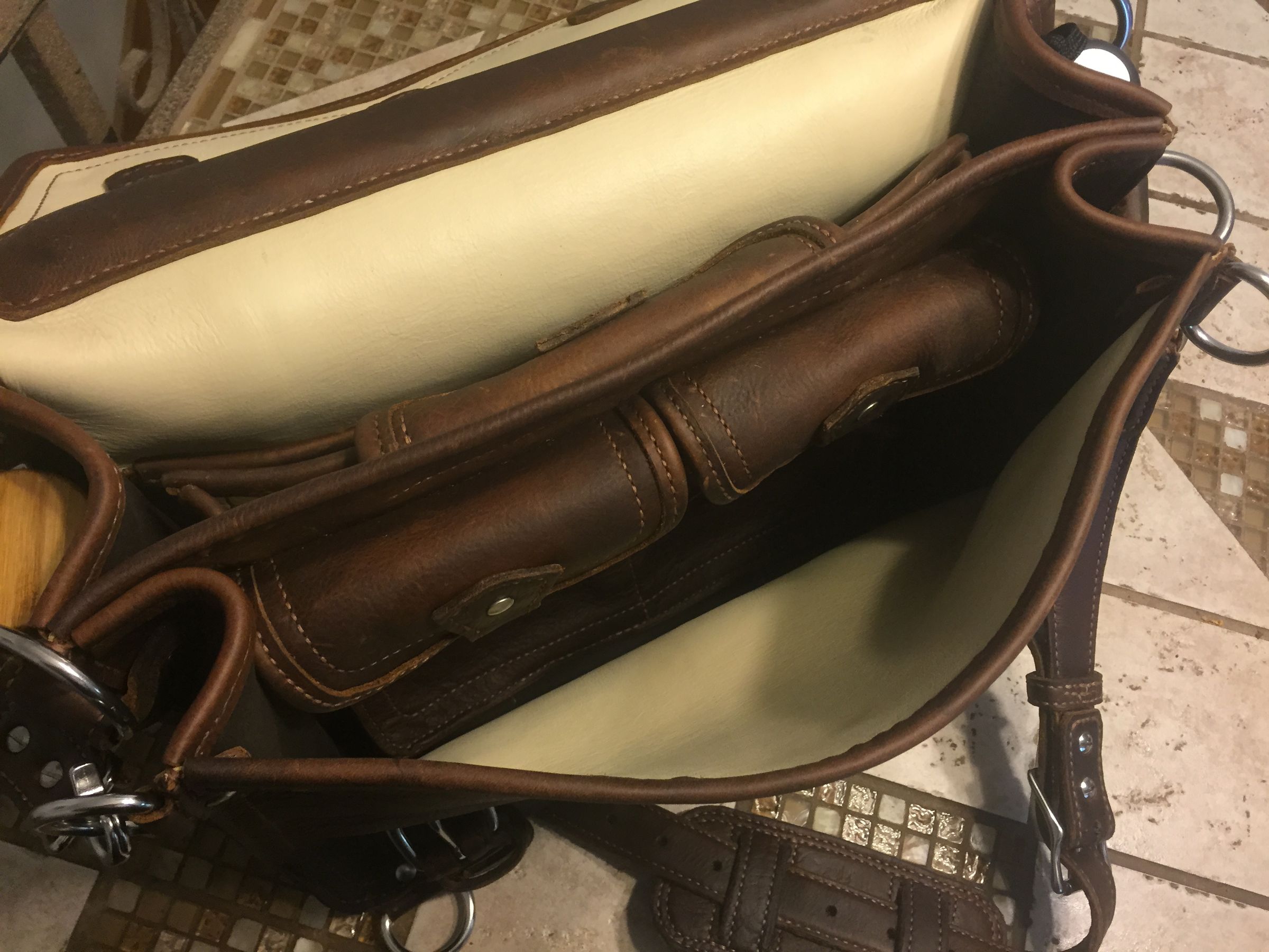 Leather Briefcase : 12 Steps (with Pictures) - Instructables