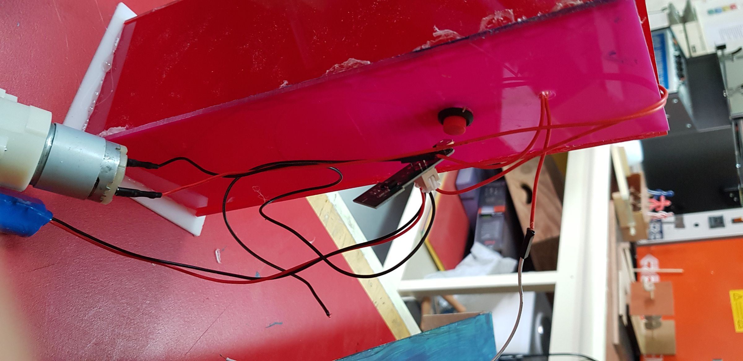 DIY Temperature and Humidity Sensor Fire Extinguisher (Arduino UNO ...