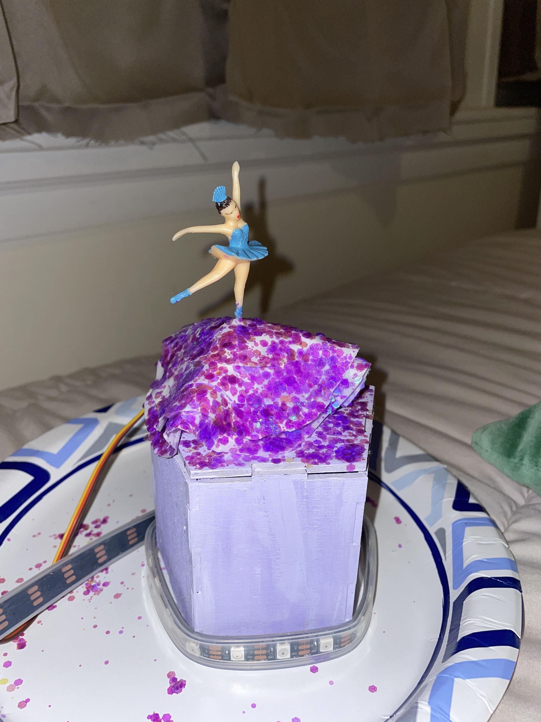 Interactive Jewelry Box : 4 Steps - Instructables