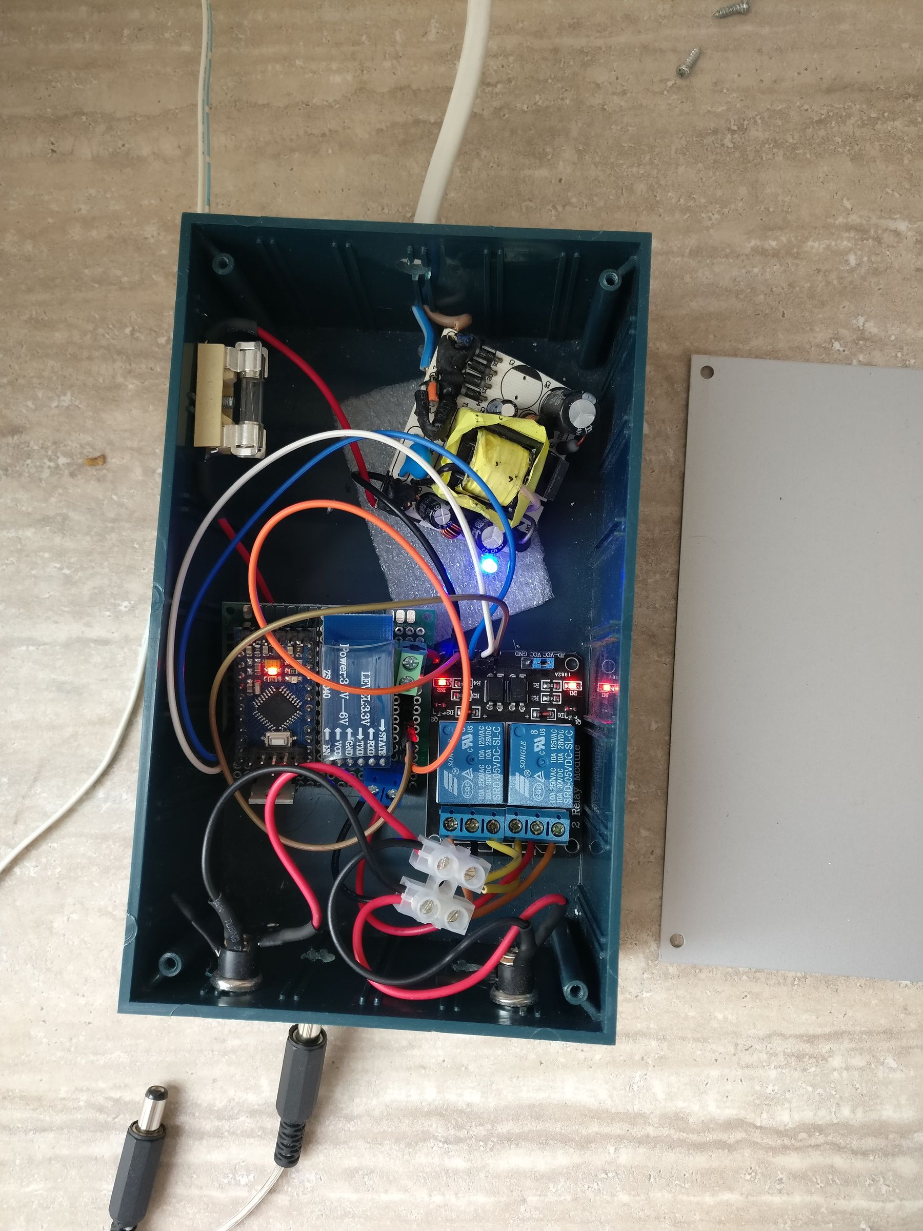 Automated Windows Shades : 6 Steps (with Pictures) - Instructables