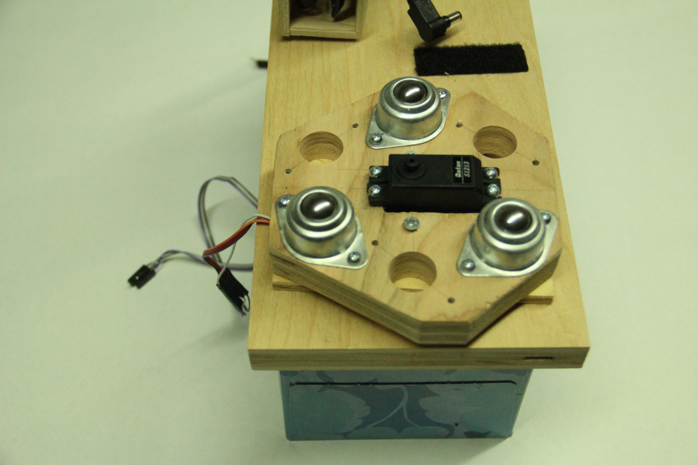 Robo-Mobile - a Homemade Bluetooth Robot : 16 Steps (with Pictures ...