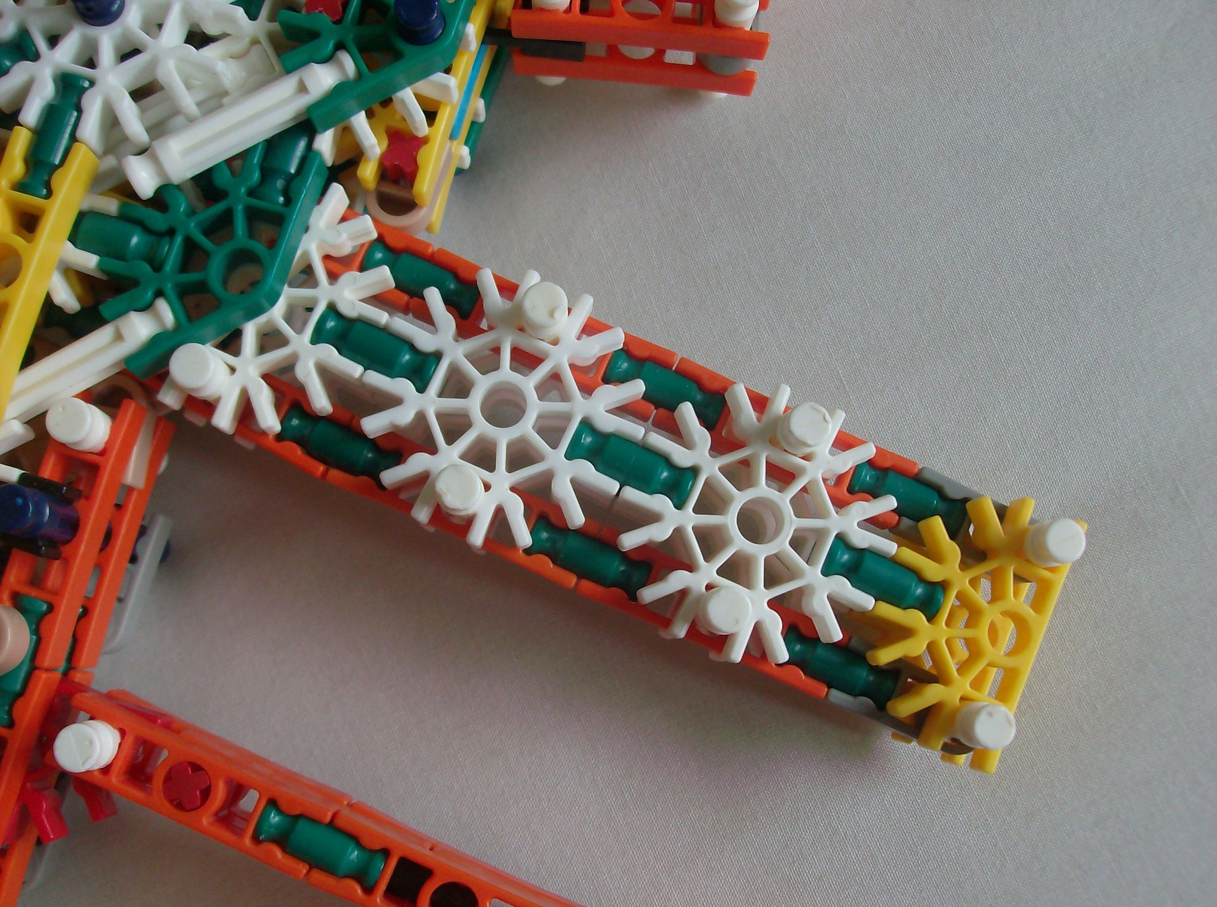 K'nex - MP5K Instructions : 7 Steps - Instructables