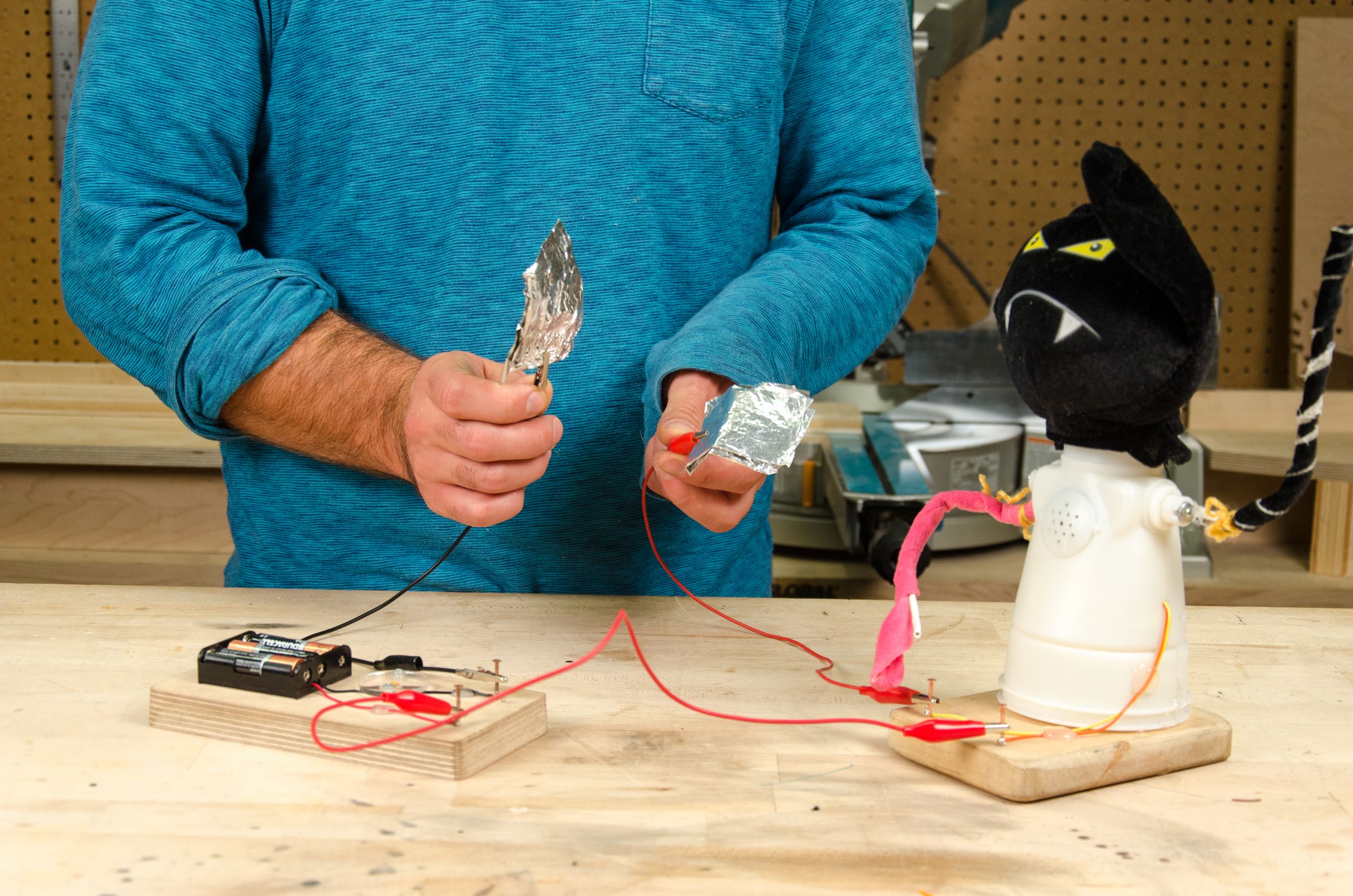 Chain Reaction Workshop Elements : 10 Steps - Instructables