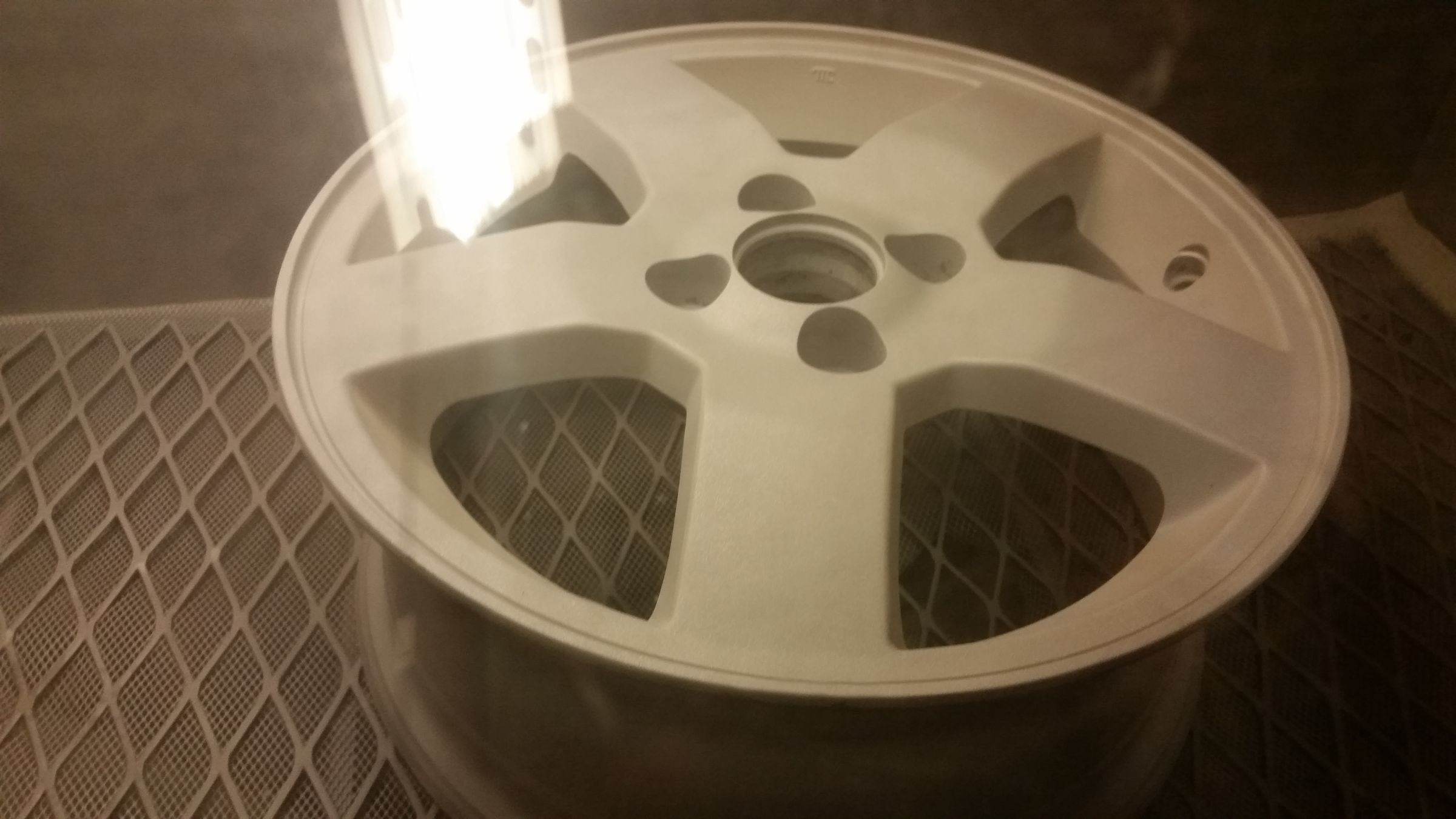 Car Rim Coffee Table : 8 Steps (with Pictures) - Instructables