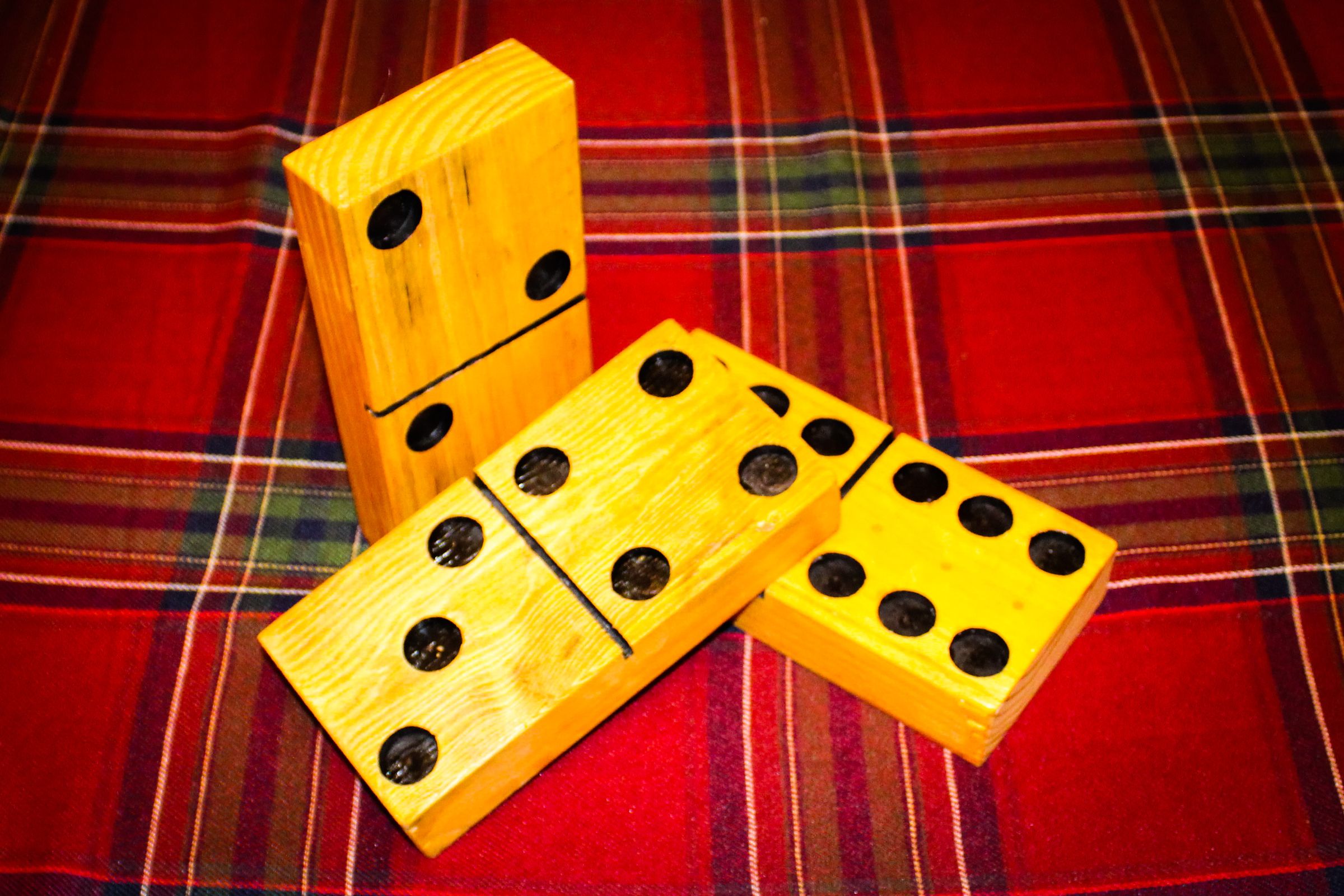 Large Dominoes From Pallets : 17 Steps (with Pictures) - Instructables