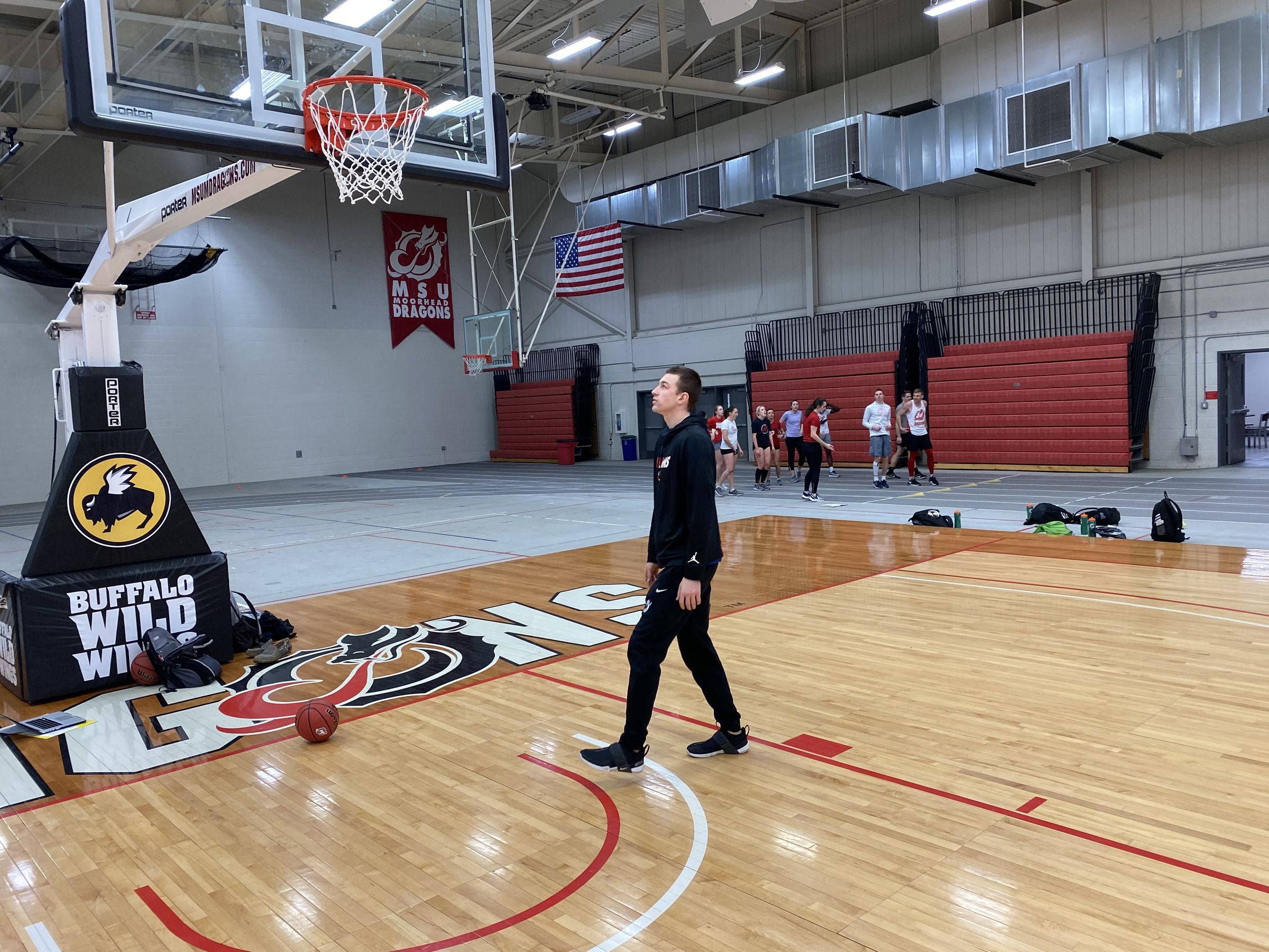 How to Make a Layup! (with Both Hands!) : 14 Steps - Instructables