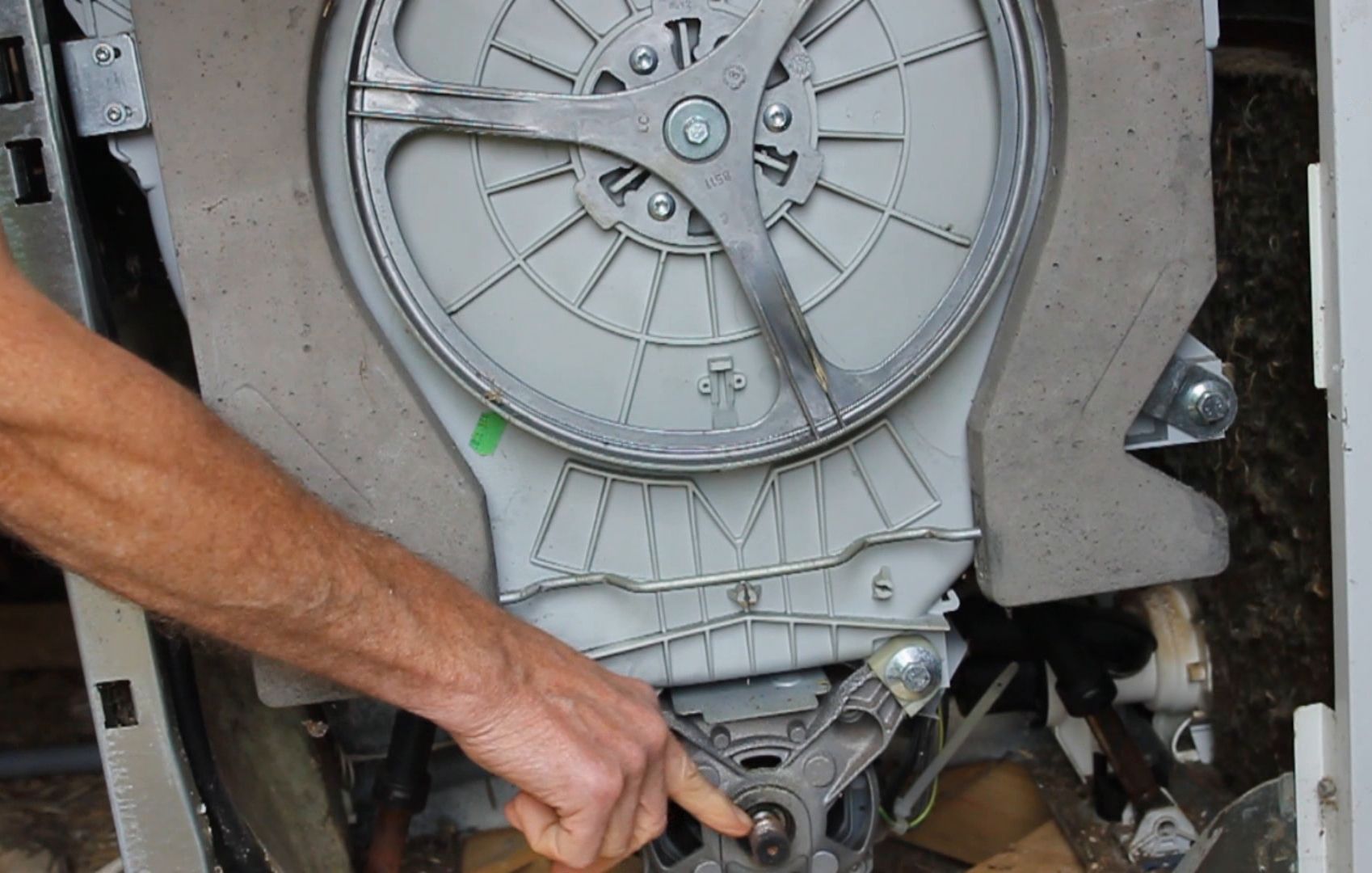 Reusing a Defunct Top-Loading Washing Machine by Converting It to Pedal ...