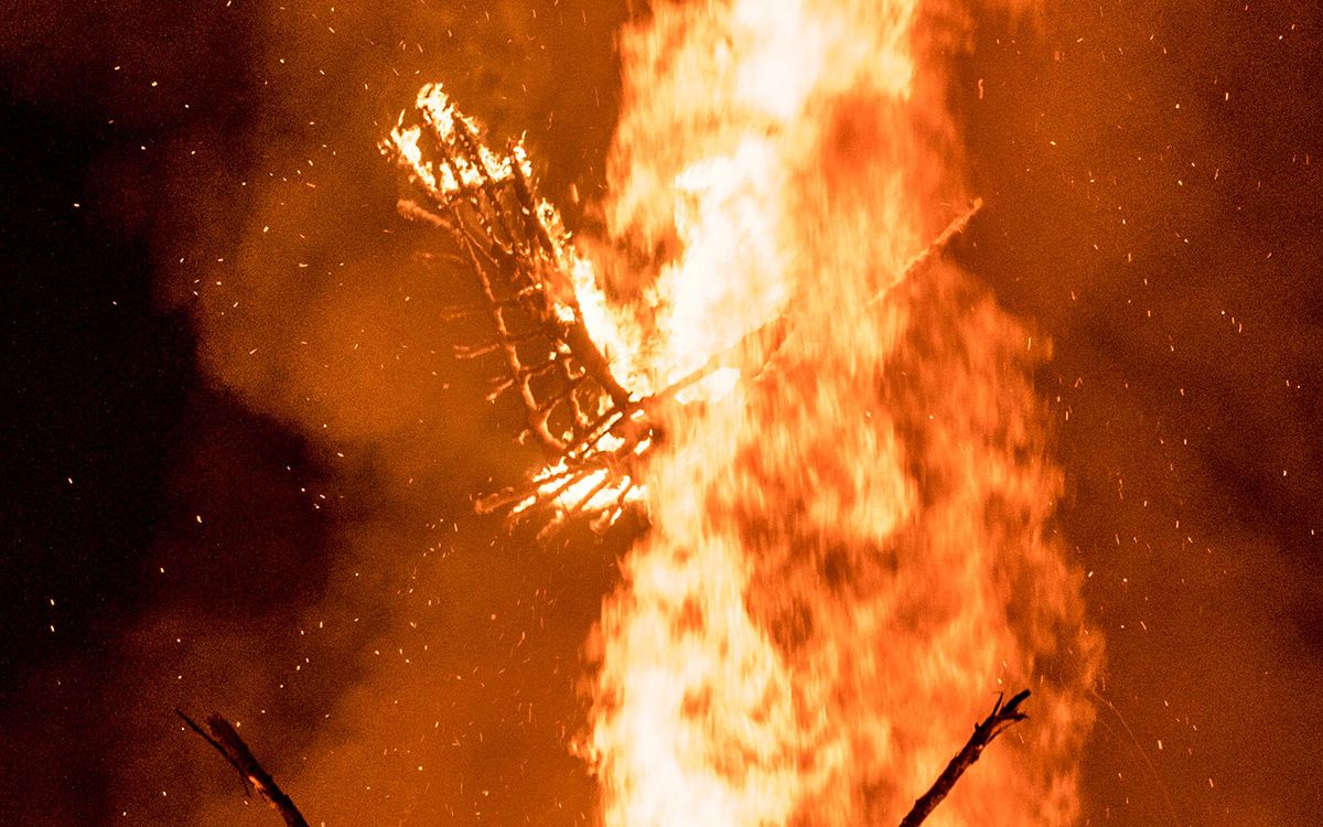 Phoenix Fire Puppet : 21 Steps (with Pictures) - Instructables