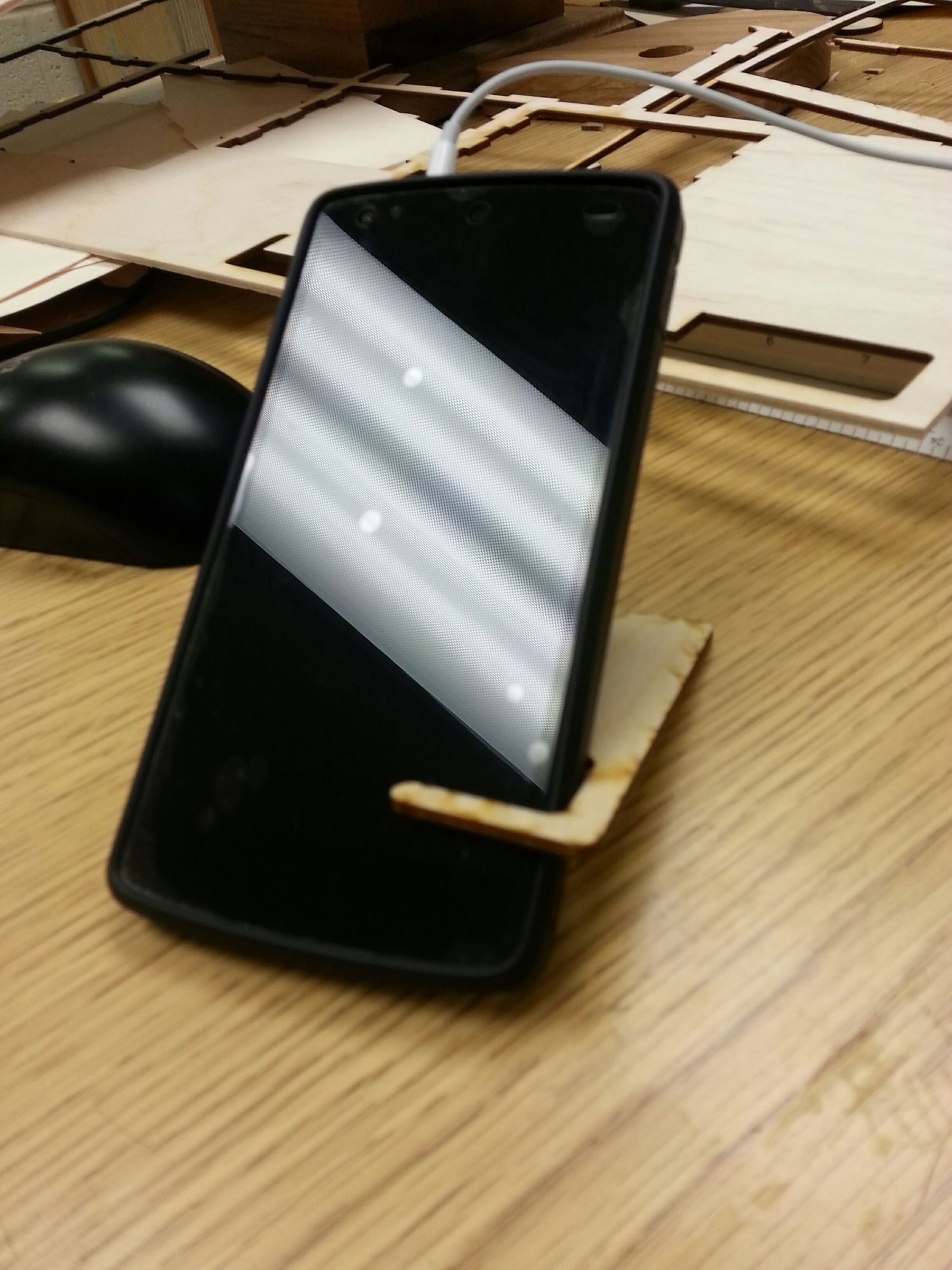 Phone Stand : 9 Steps - Instructables