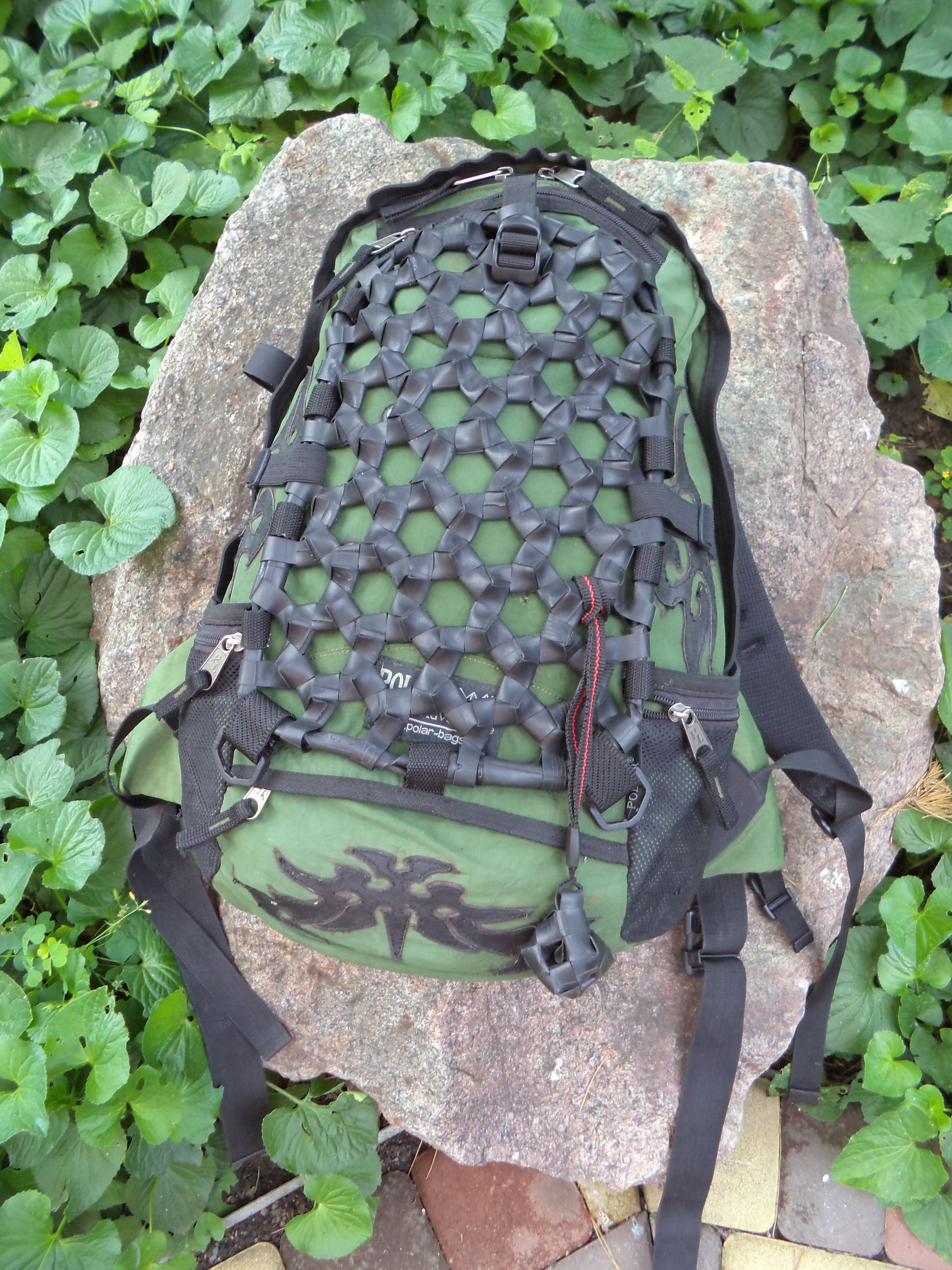 Backpack Cargo Net From Inner Tubes : 26 Steps (with Pictures ...