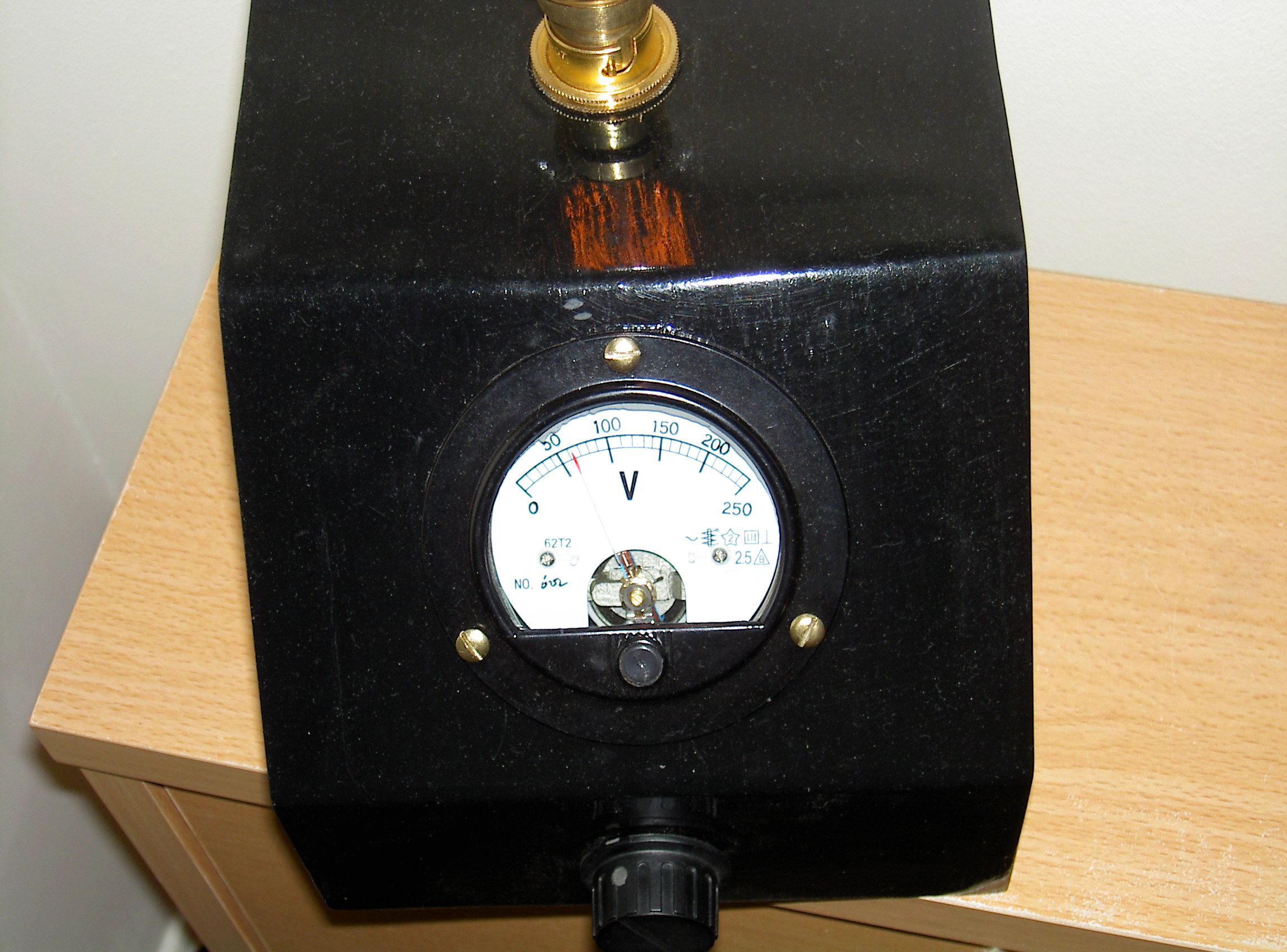 Mad Professor Steampunk Lamp With Danger Meter!!! : 4 Steps - Instructables