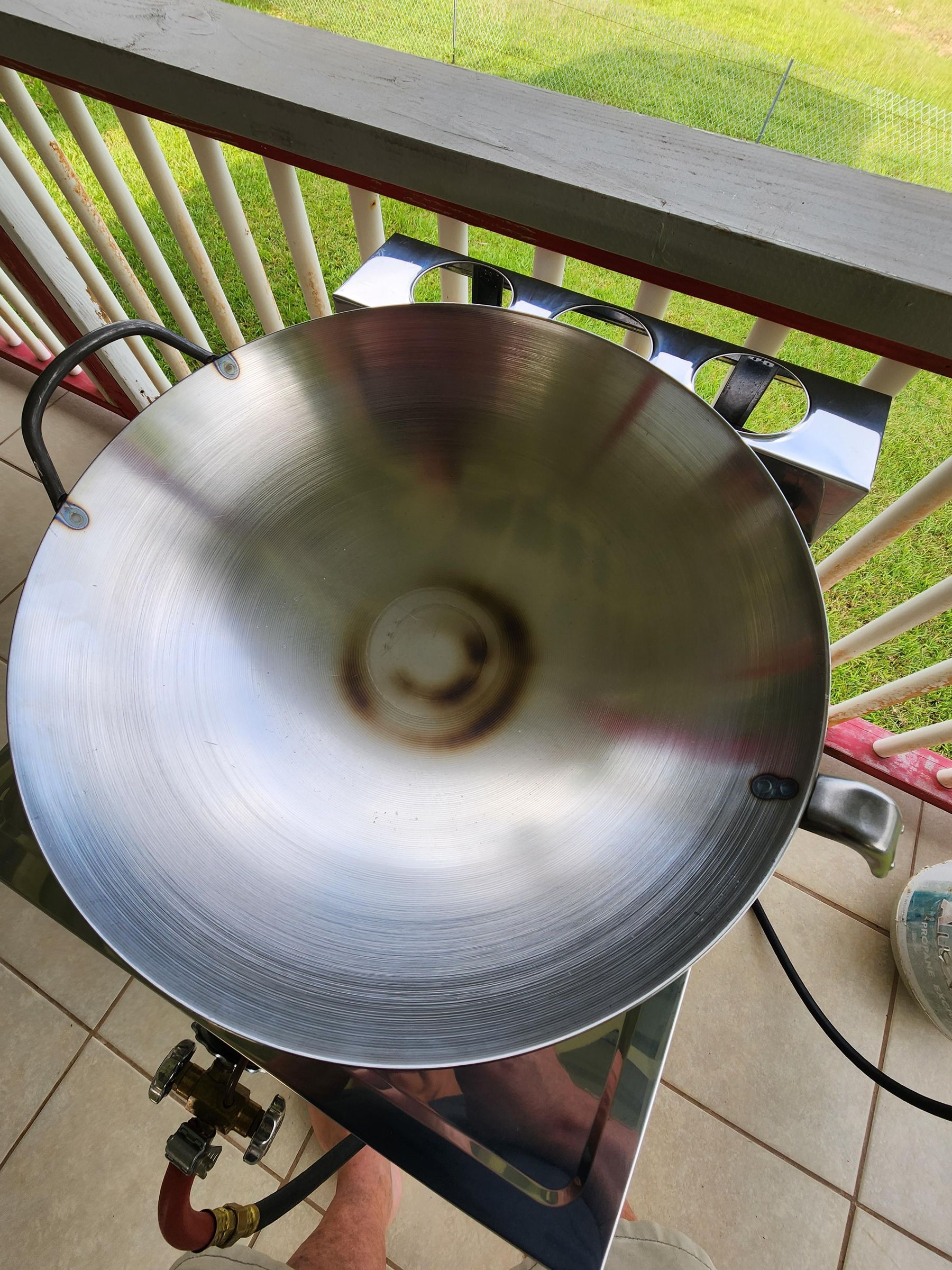 How to Season a Carbon Steel Wok (The Best Way) : 6 Steps (with ...