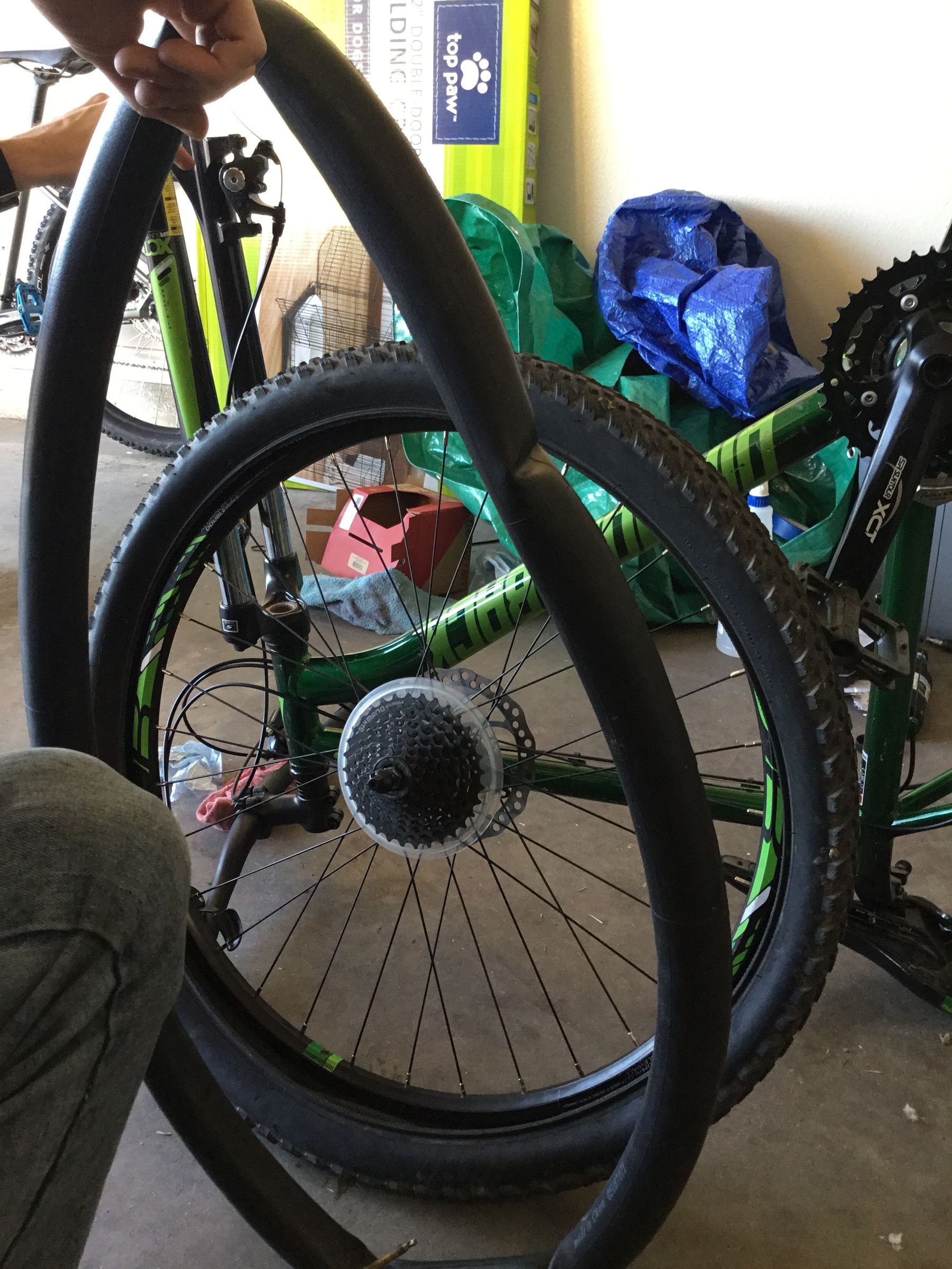How to Change an Inner Tube With Presta Valve : 12 Steps - Instructables