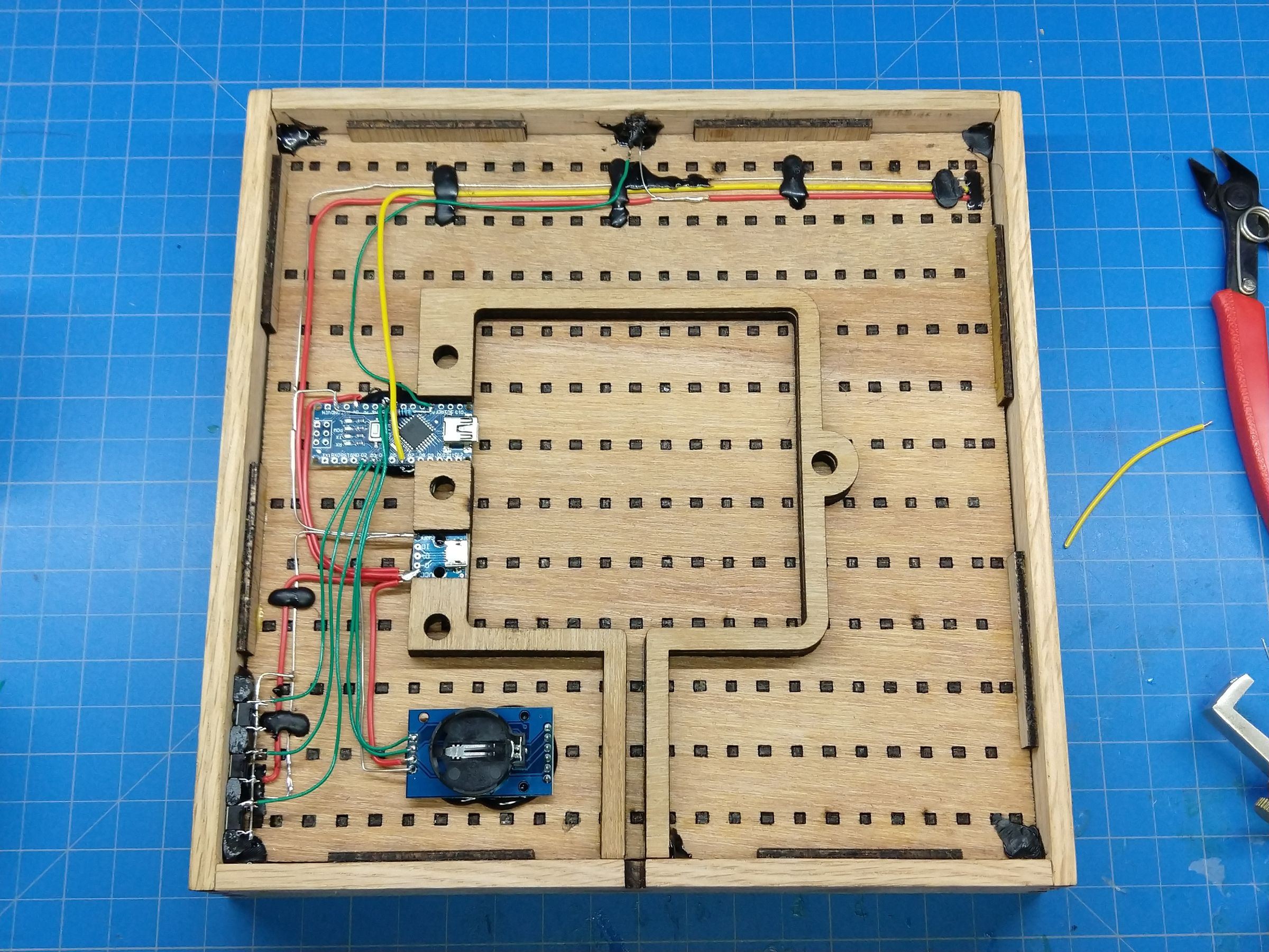 Word Clock : 21 Steps (with Pictures) - Instructables