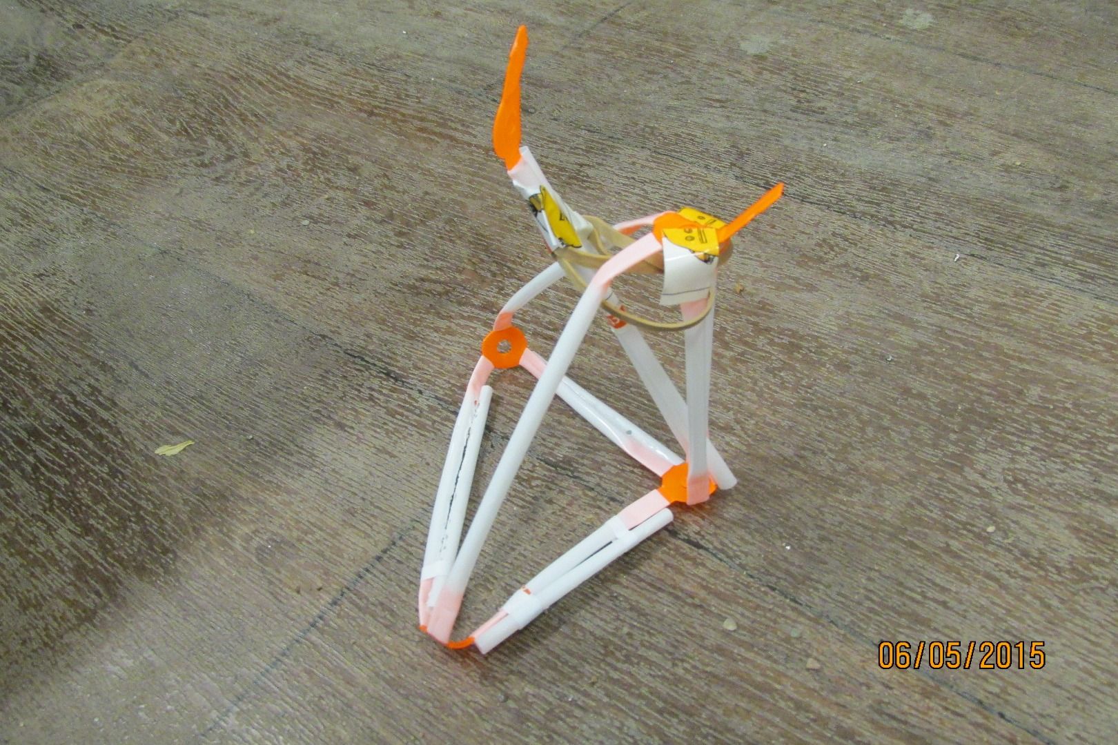 Emrmmm...Jess?'s Strawbees Catapult : 5 Steps - Instructables