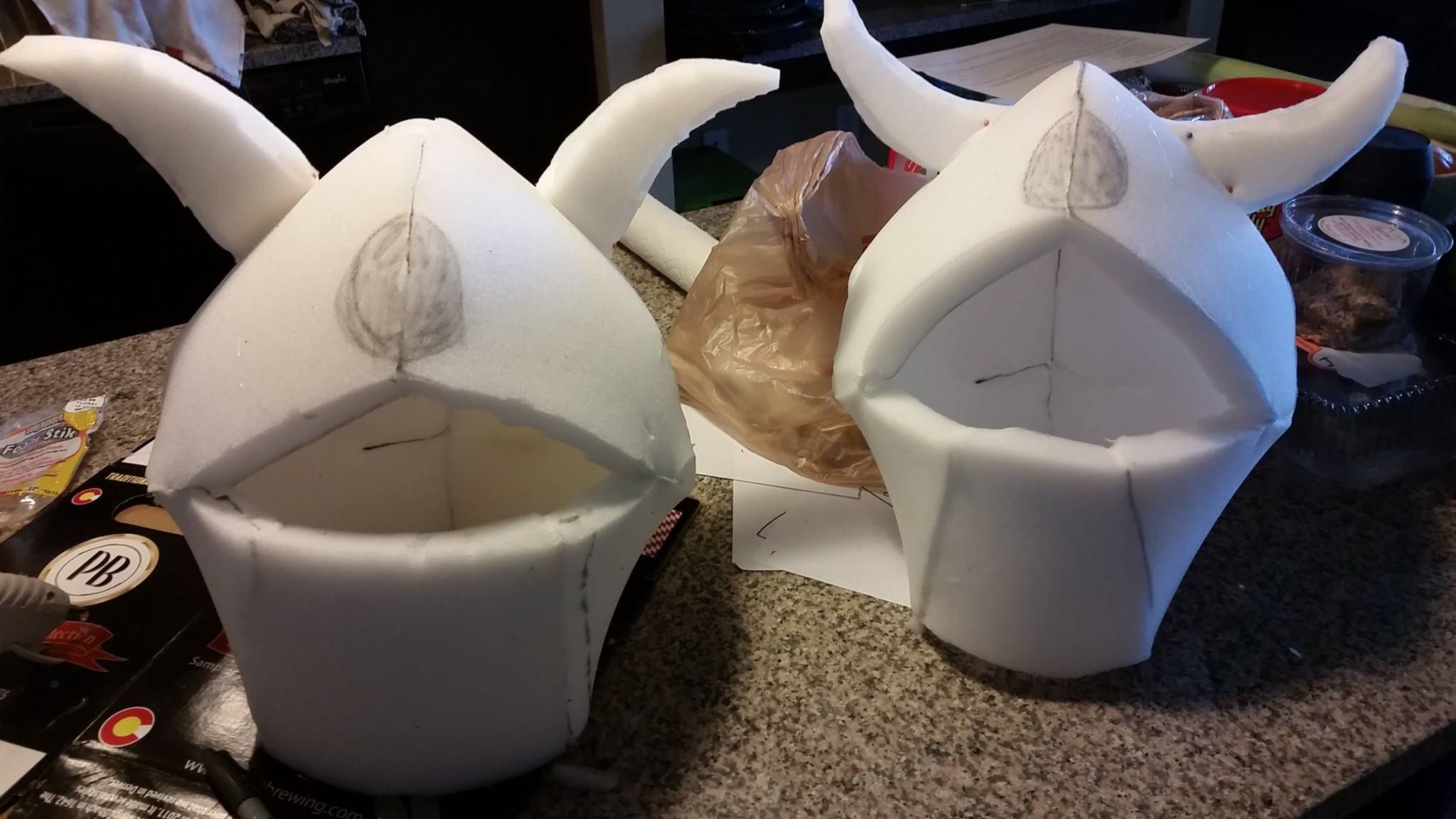 Two-Headed Monster Costume : 8 Steps (with Pictures) - Instructables