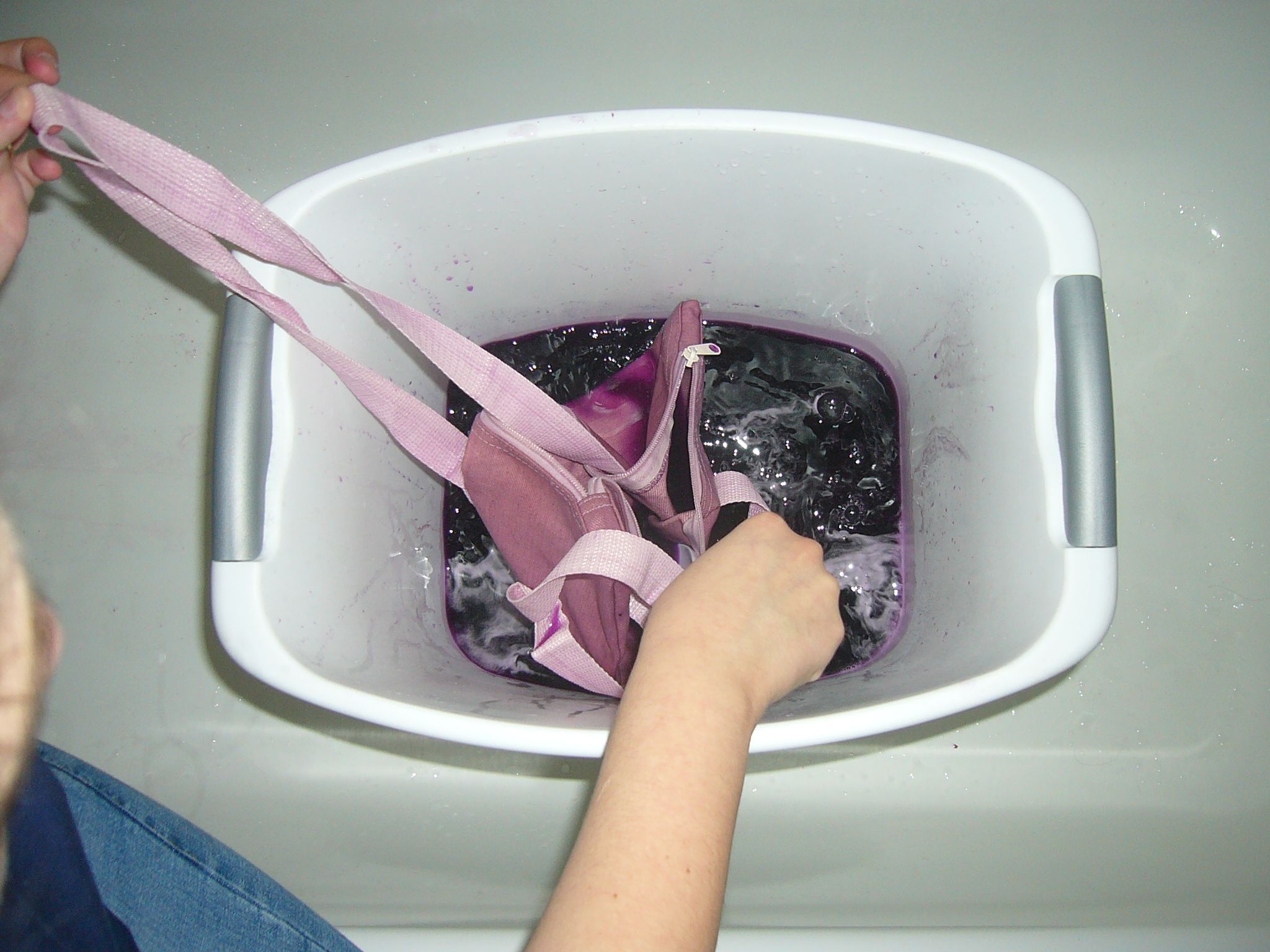 Dyeing Something : 4 Steps - Instructables