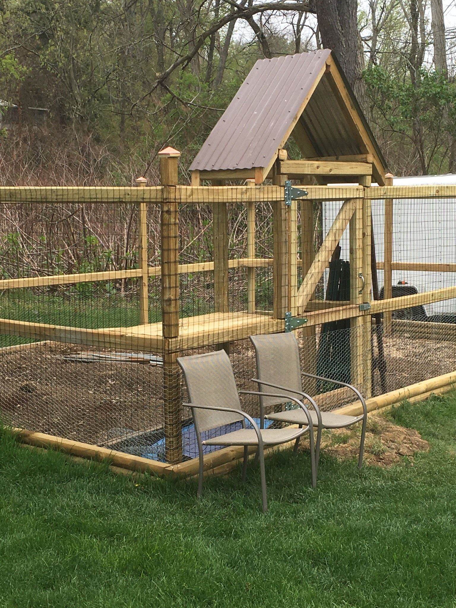 Self Watering Garden Enclosure : 14 Steps (with Pictures) - Instructables