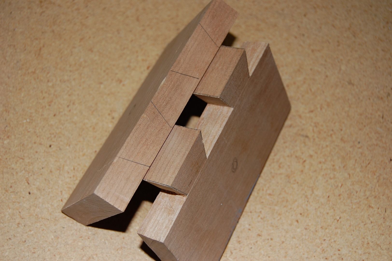 Hand Cut Dovetails for Dummies : 10 Steps (with Pictures) - Instructables