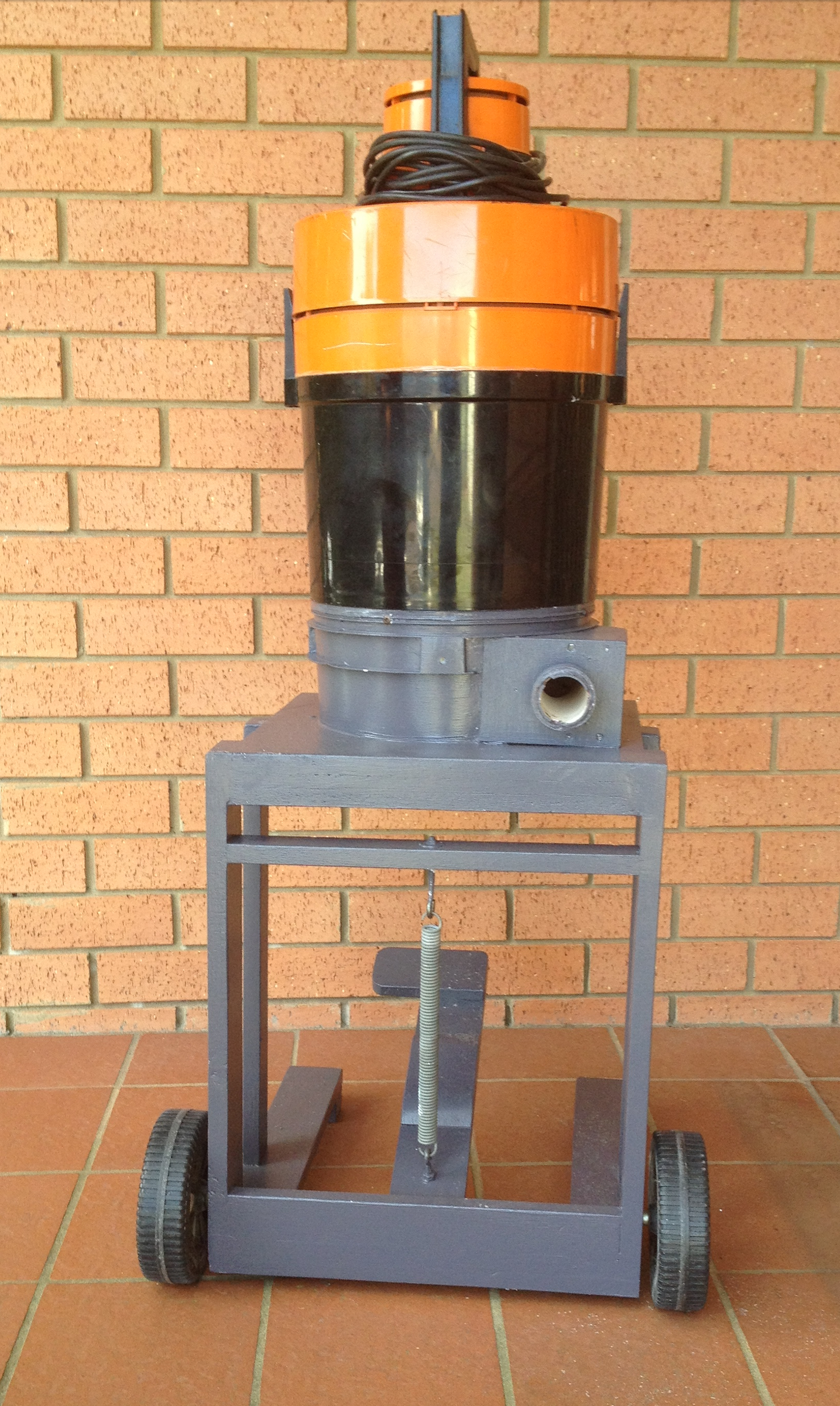 Thien Baffle Dust Extractor With Quick Change Bucket : 6 Steps (with ...