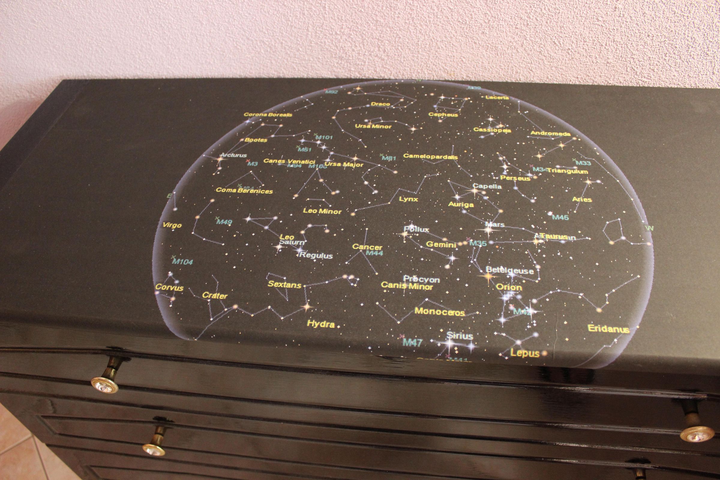 Star Map Dresser : 4 Steps - Instructables