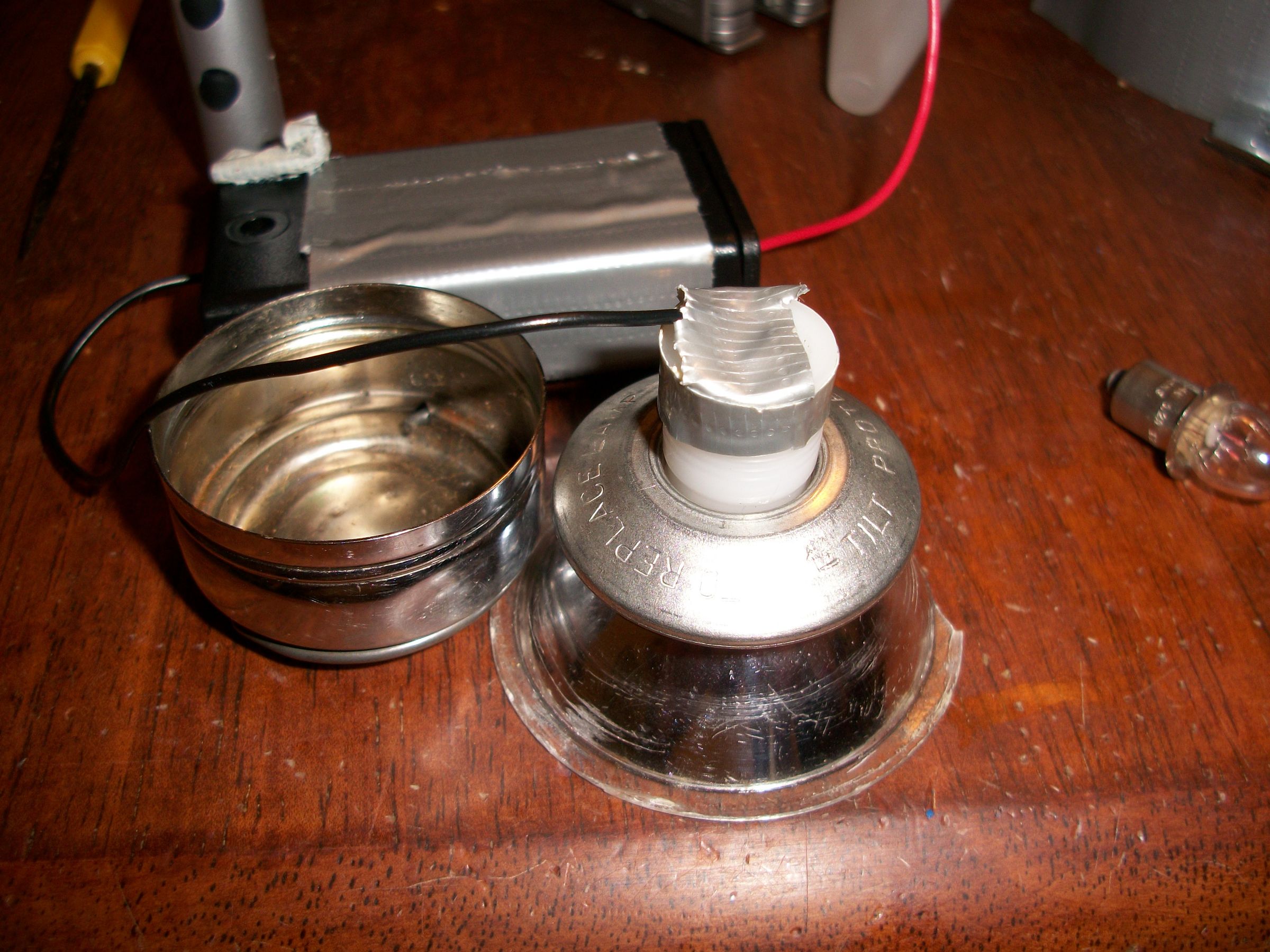 Double Flashlight : 5 Steps - Instructables