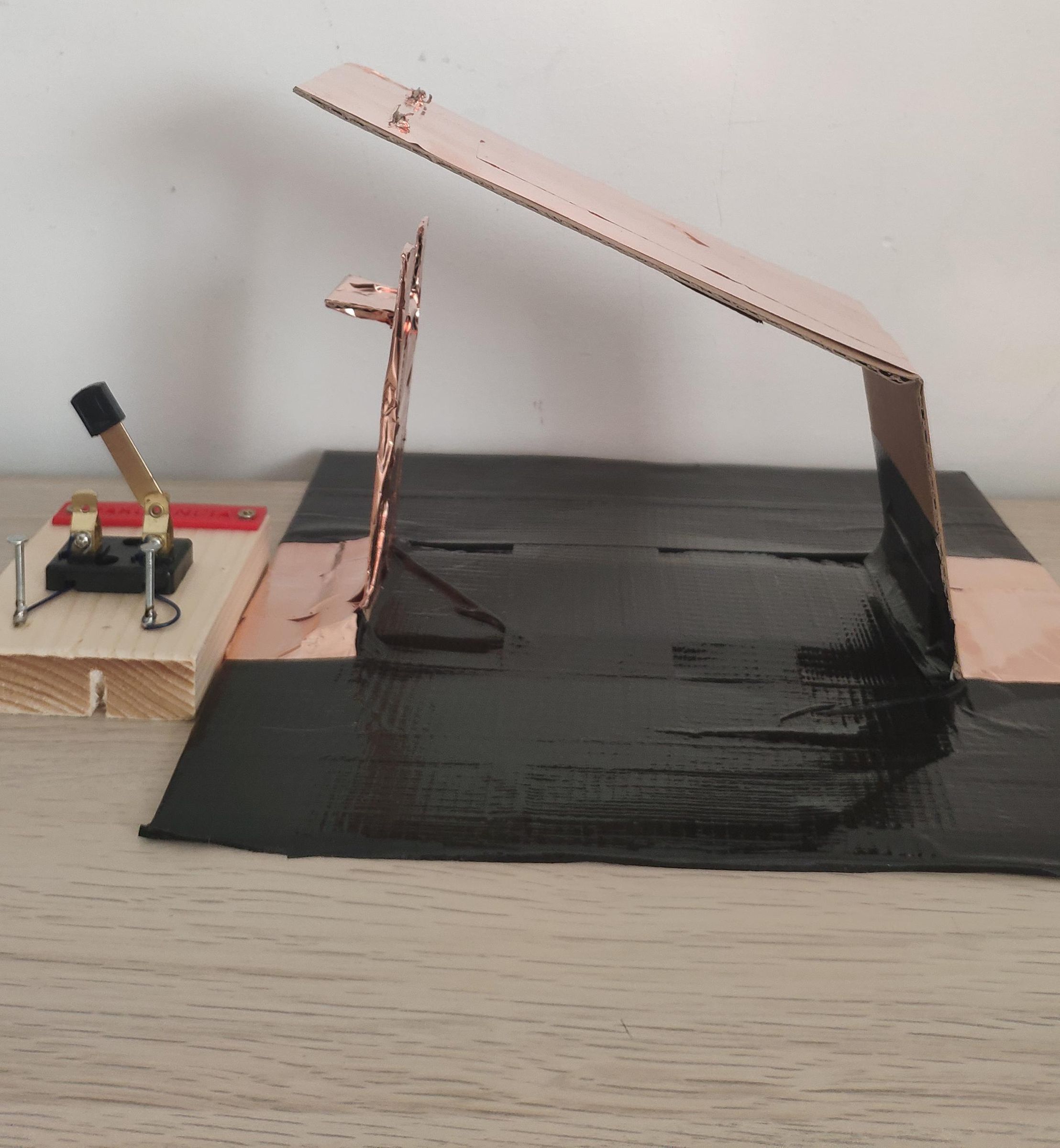 Cardboard Electric Circuits : 7 Steps - Instructables