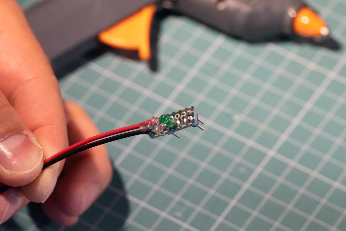 USB Cable to Breadboard Power Supply Using a Power Bank : 8 Steps (with ...