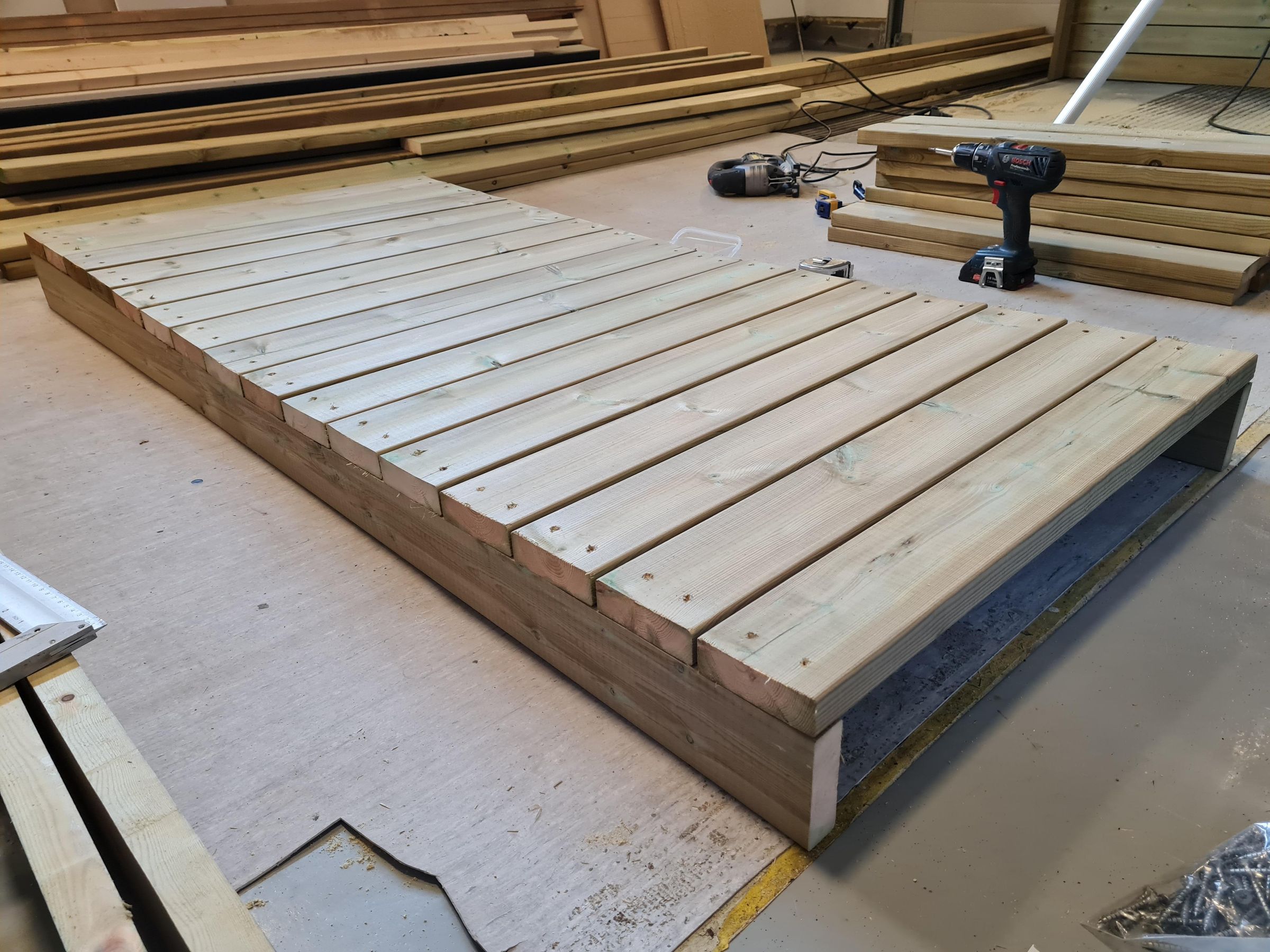 Superior XL Planter Box : 10 Steps (with Pictures) - Instructables